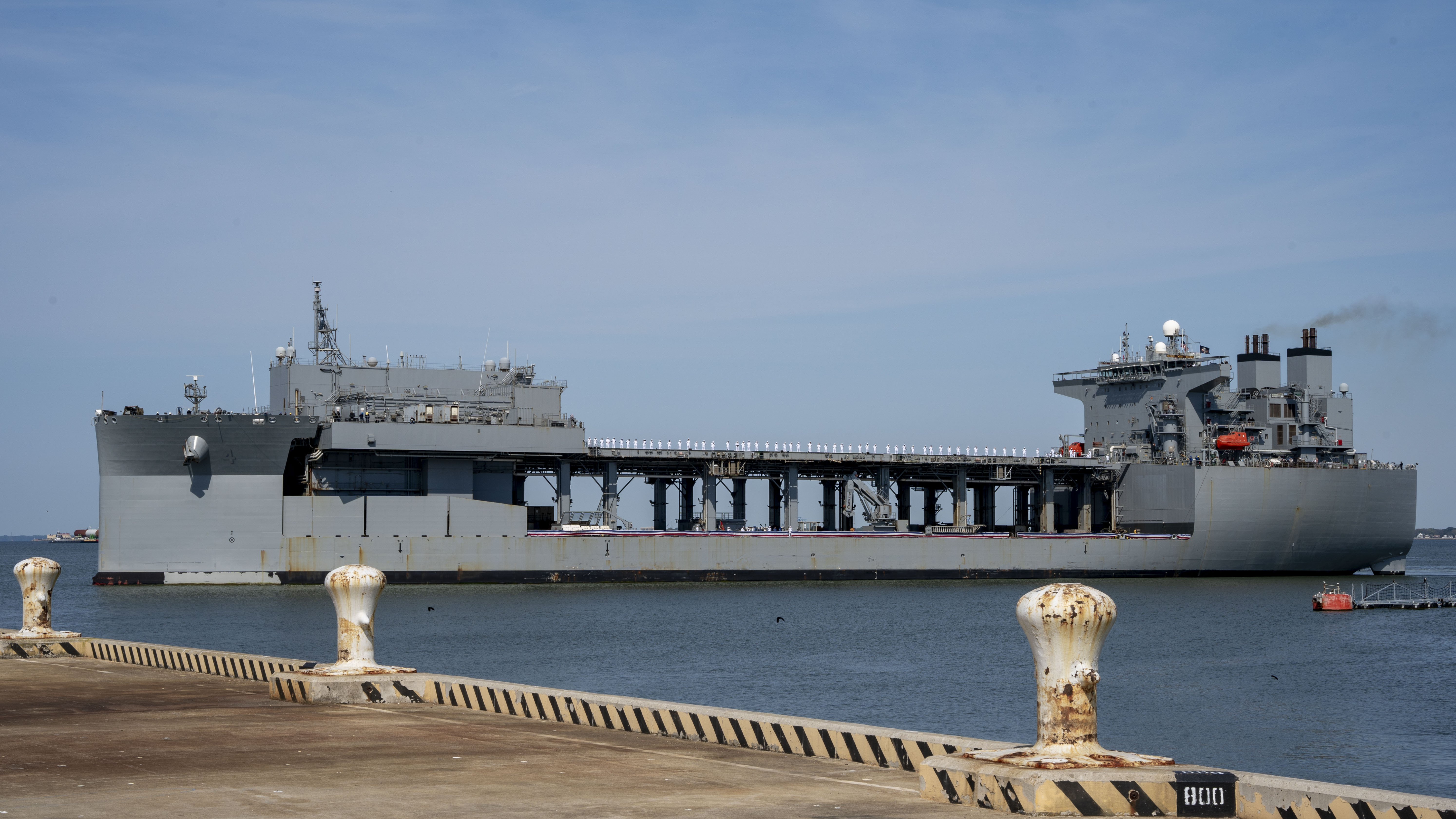 USS Hershel “Woody” Williams Returns to Norfolk from Forward Deployment ...