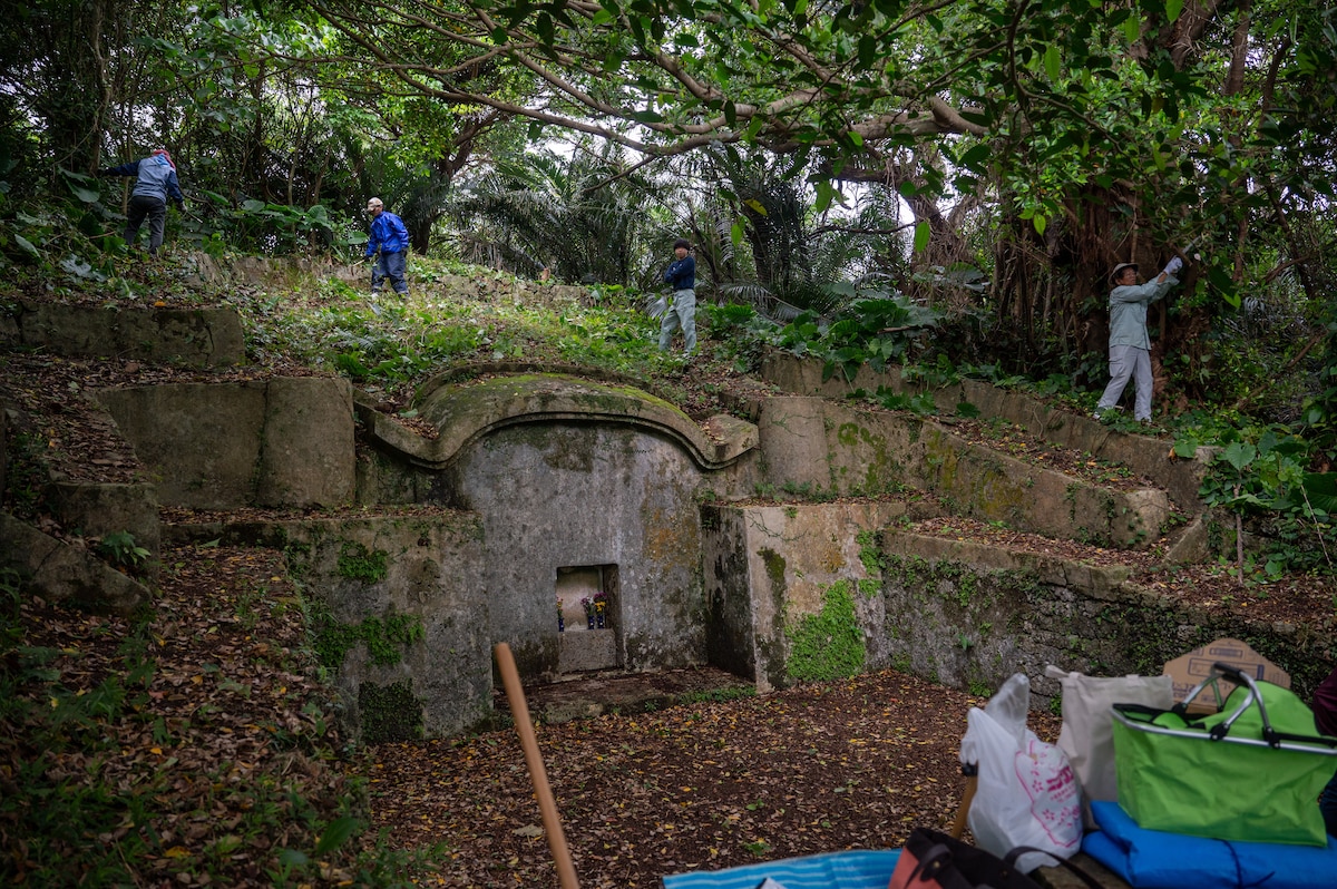 Honoring Ancestors: Tradition of Shimi in Okinawa > Kadena Air Base ...
