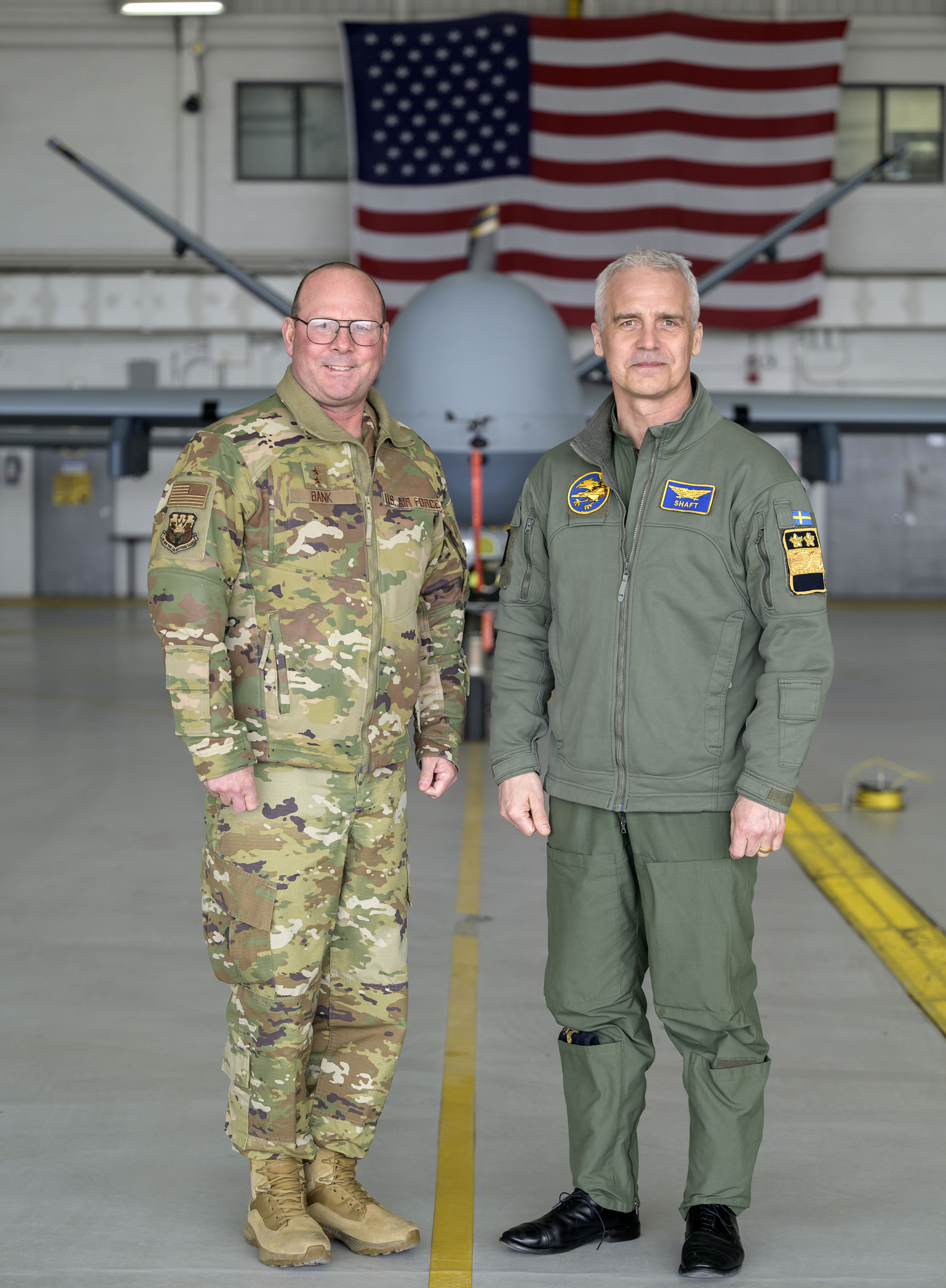 New York Guard Hosts Swedish Air Force Leader > Air National Guard ...
