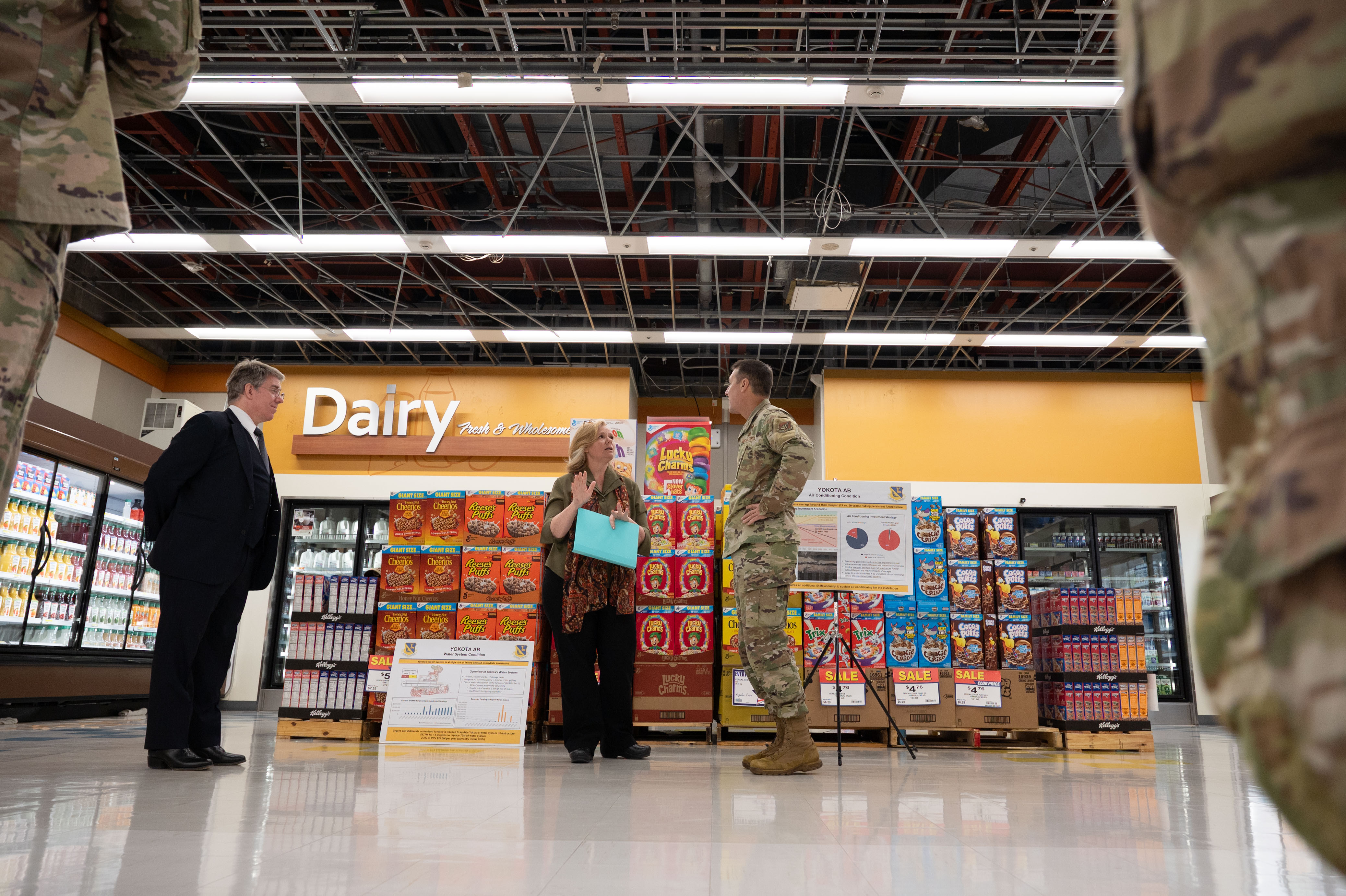PACAF A4 logistics director visits Yokota > Yokota Air Base > Article ...