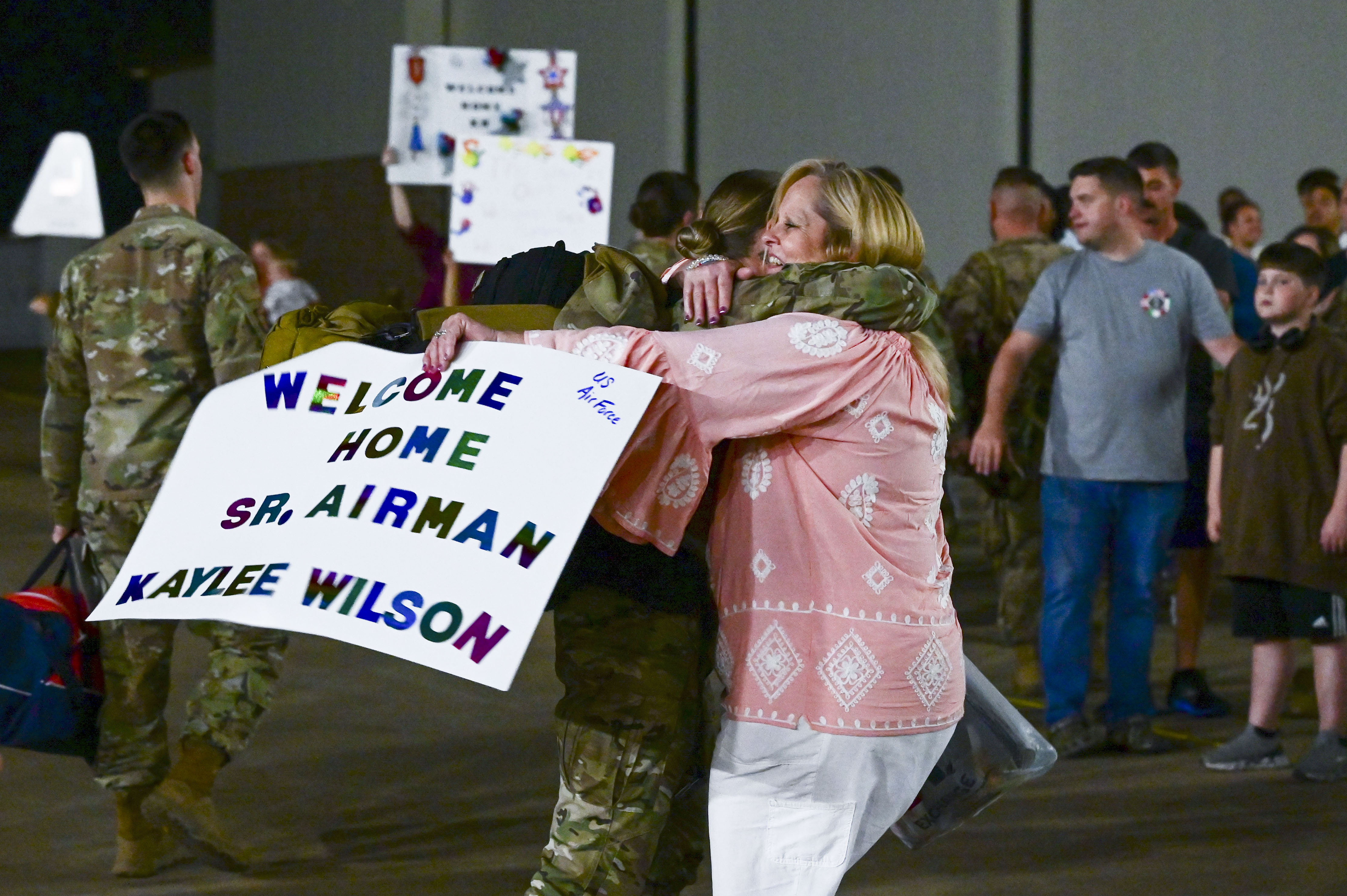 Welcome home: 386 AEW Airmen reunite with Herk Nation > Little Rock Air Force Base > Article Display