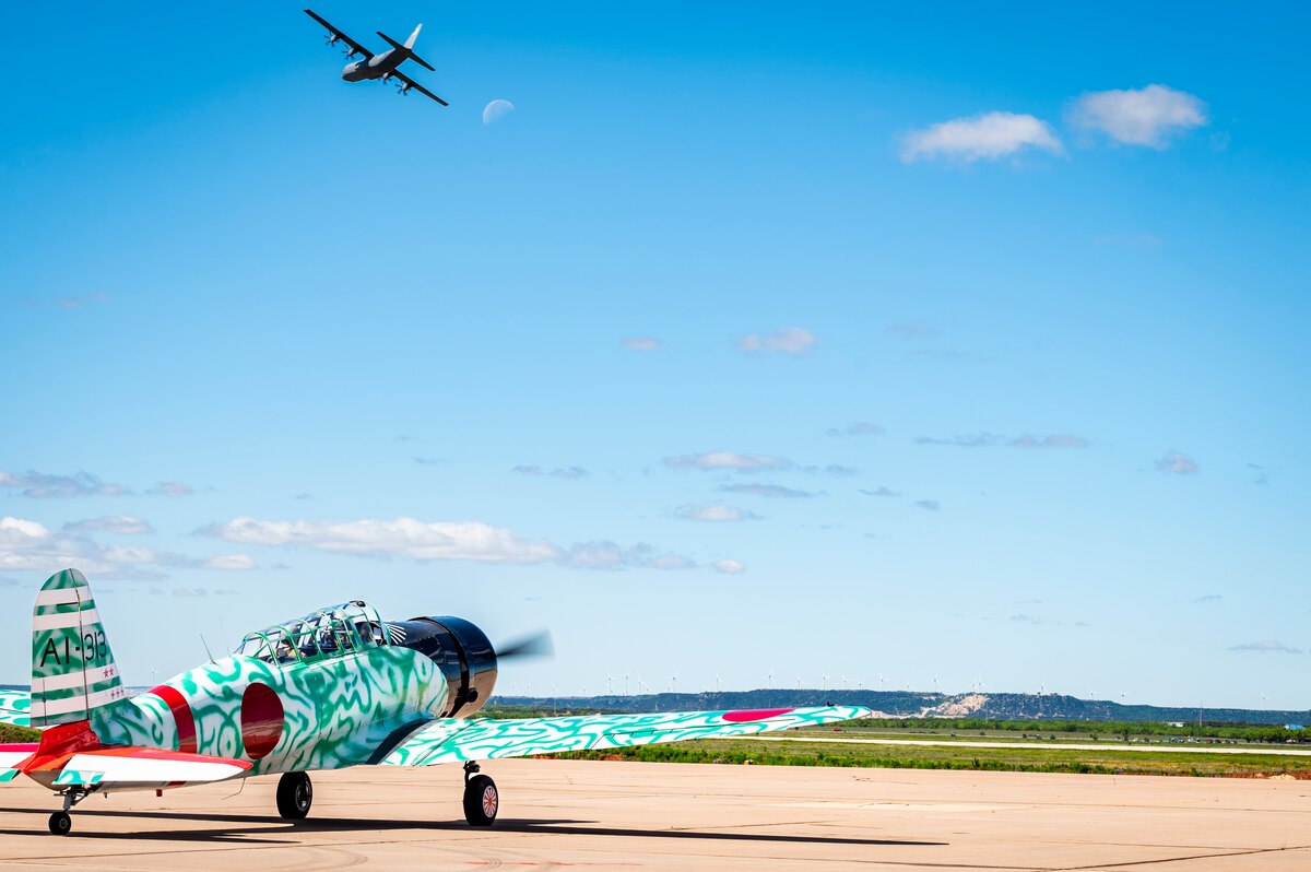 Dyess delivers high-flying success with Wings Over West Texas Airshow ...