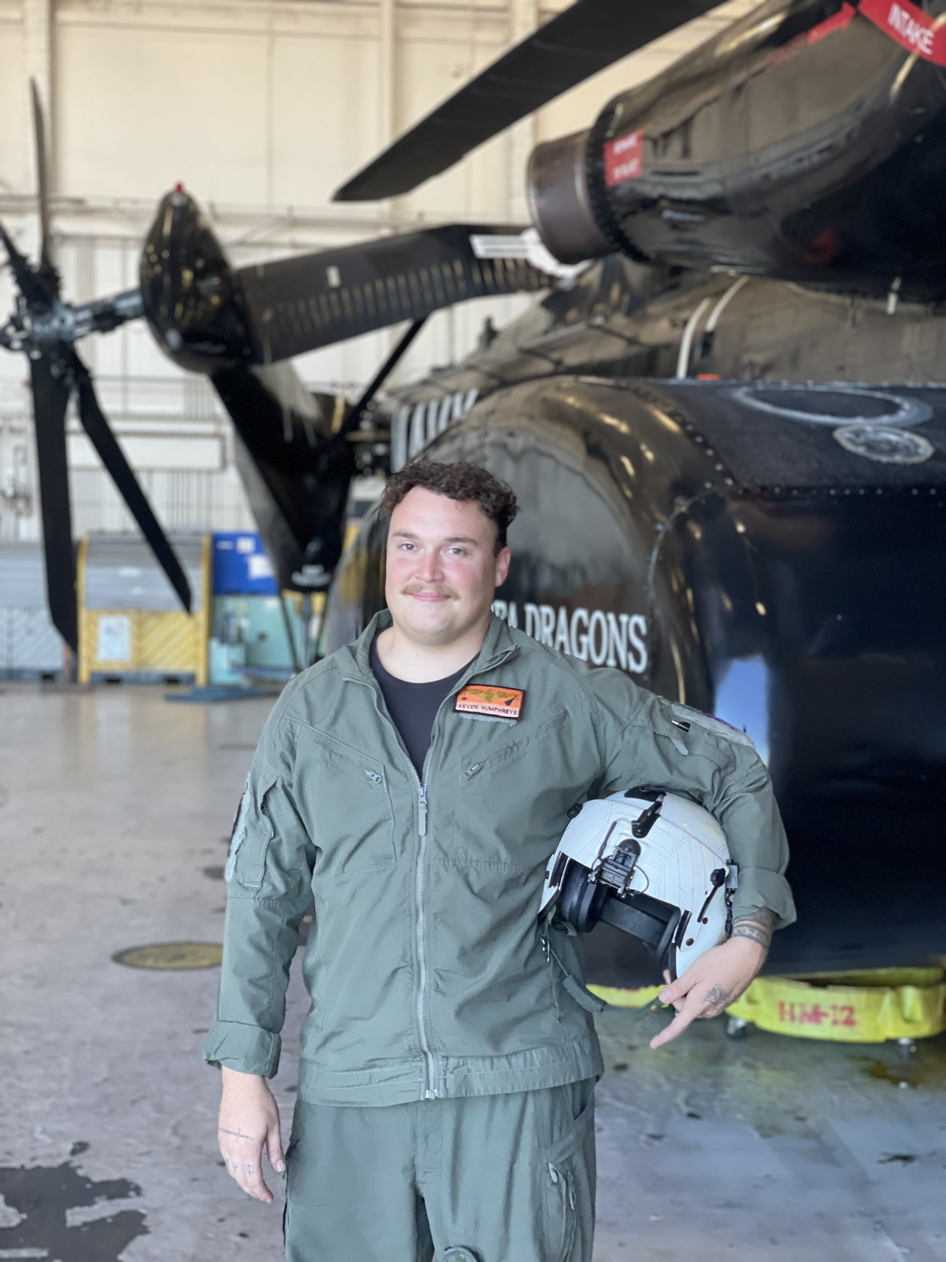 Last of the Sea Dragons Qualifies on MH-53E > Naval Aviation News ...