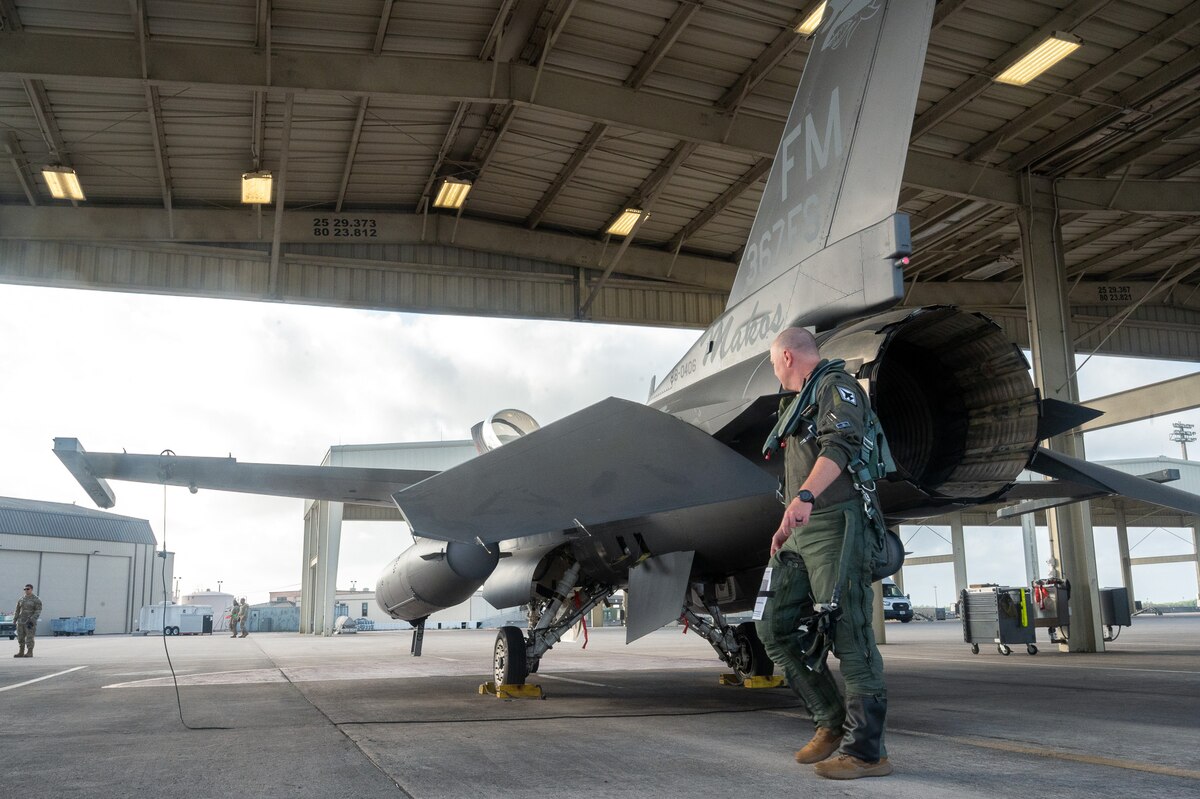 Homestead ARB’s 367th Fighter Squadron Unveils First Tail Flash on F-16 ...