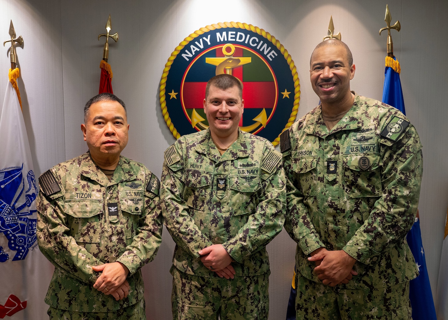 Flag Writer Recognized as 2025 Senior Sailor of the Year > Navy ...