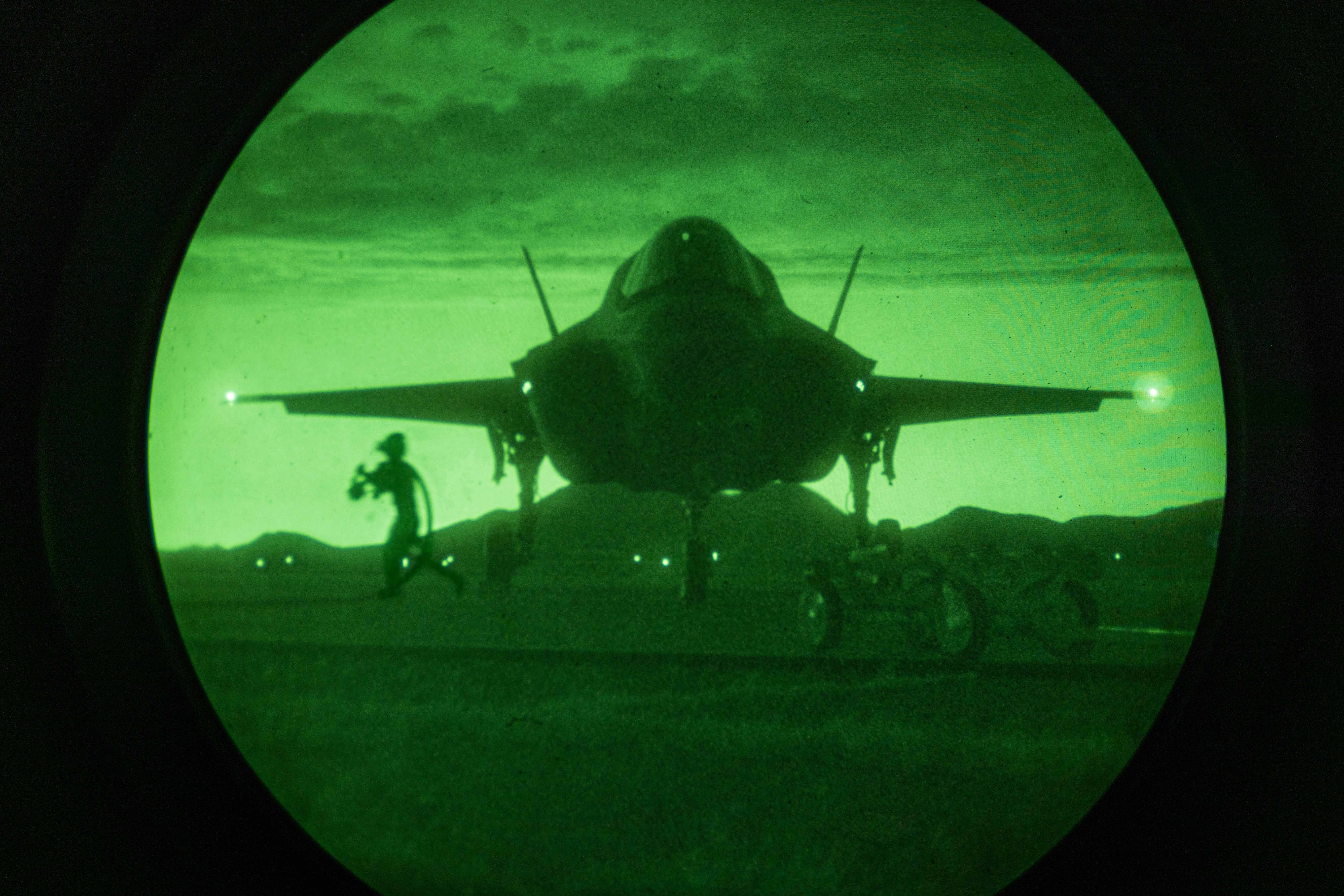 Green Gas Light | U.S. Department of War