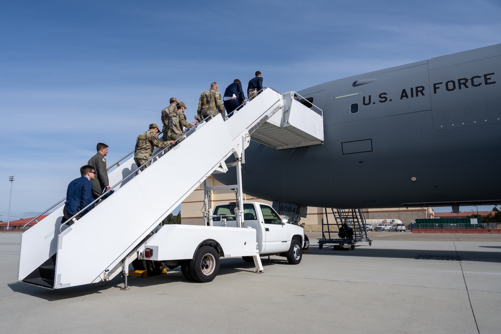 U.S. legislative staff delegates visit Travis AFB > Travis Air Force ...