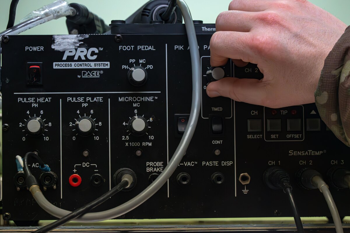 electronics technician prc