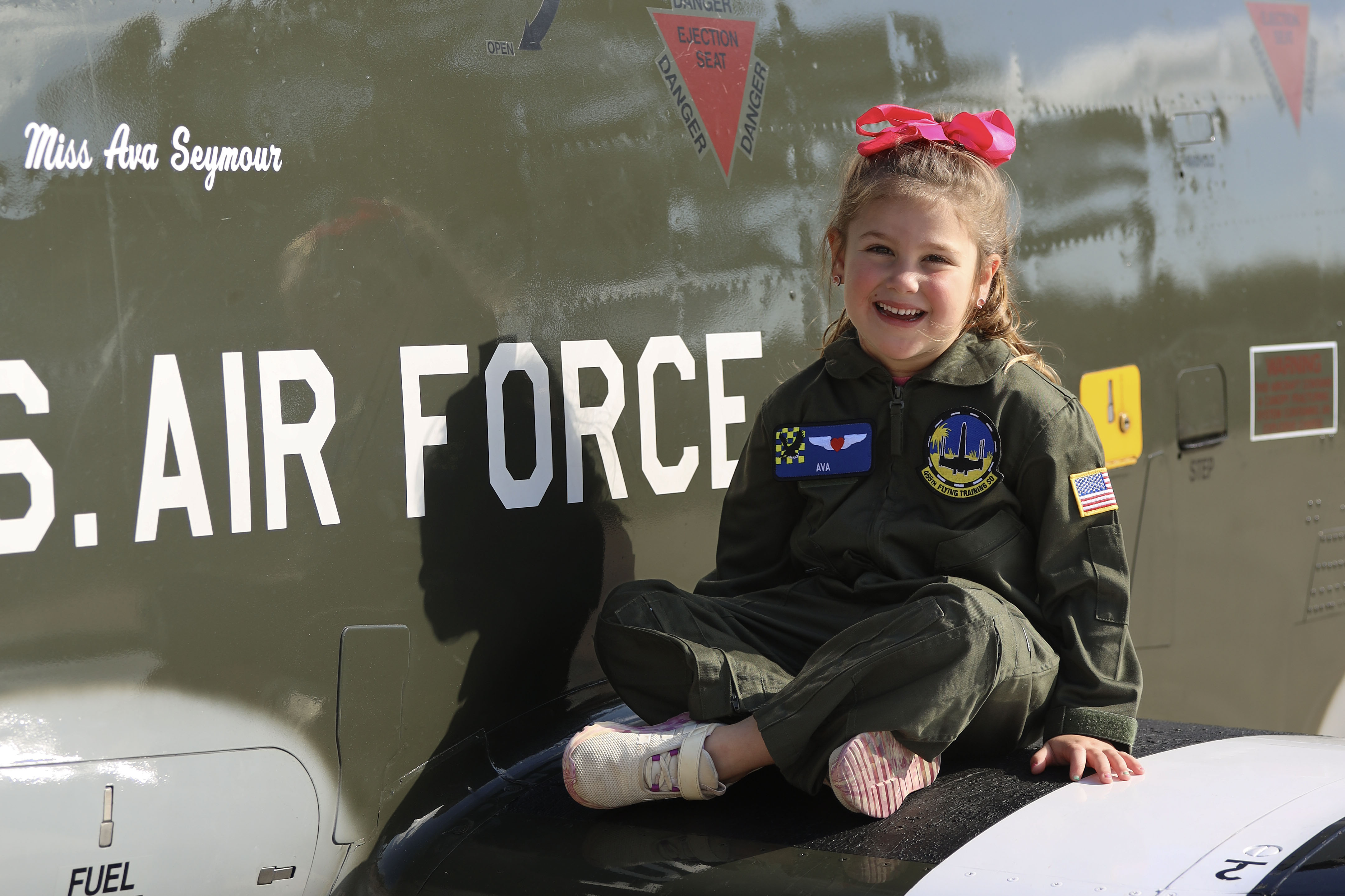479th Ftg Launches “aviator For A Day” Program Soaring Beyond