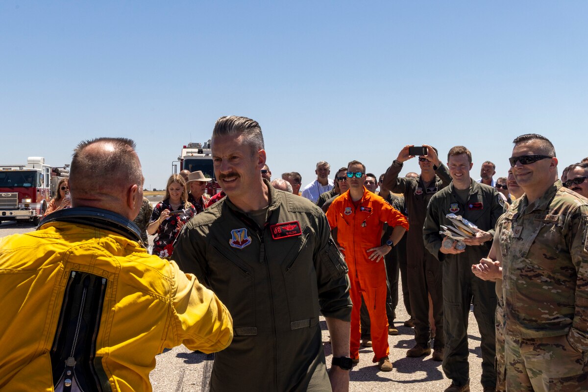 Team Beale conducts historic U-2 Dragon Lady flight, 11 years in the ...