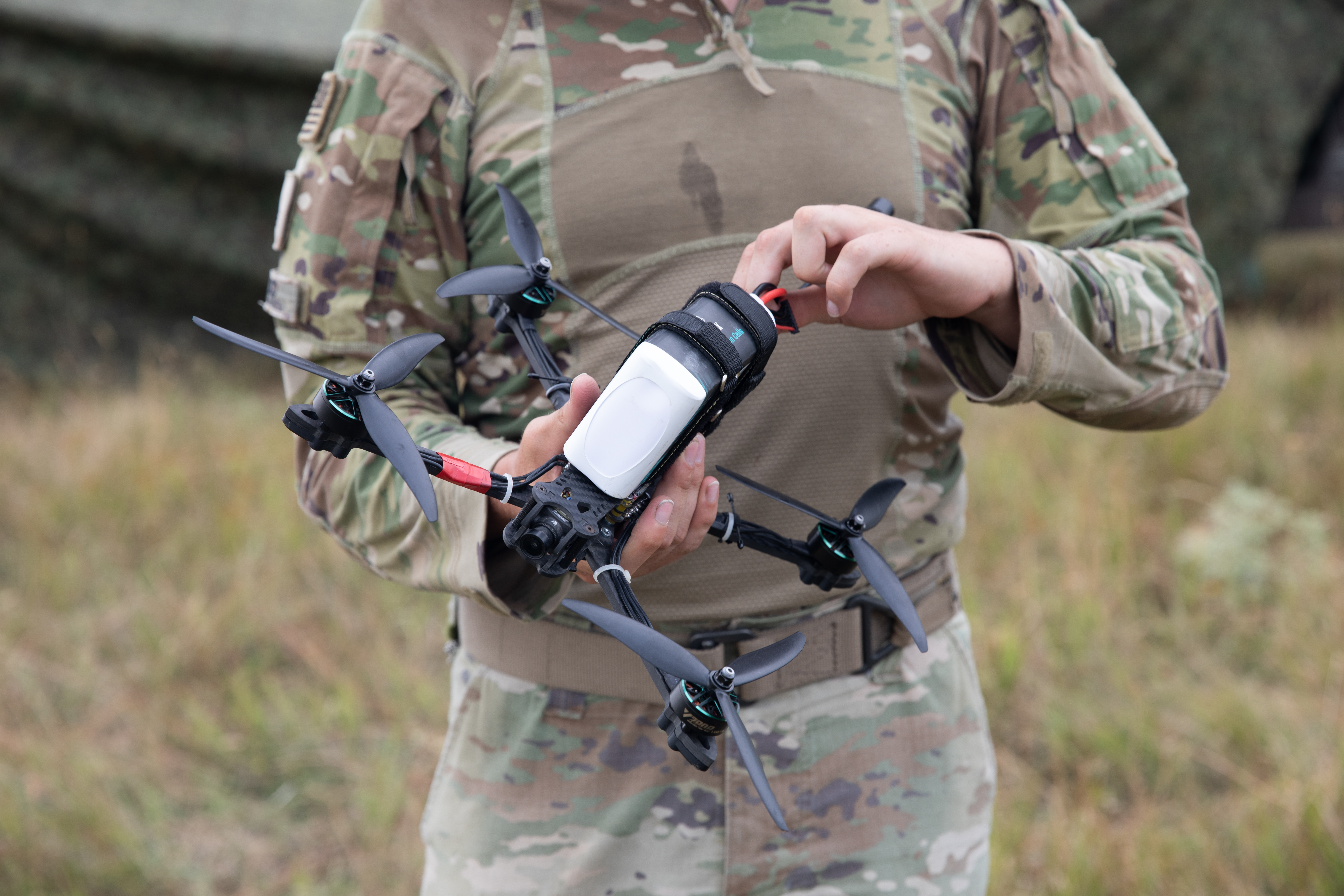 Connecting a battery to a first-person view drone