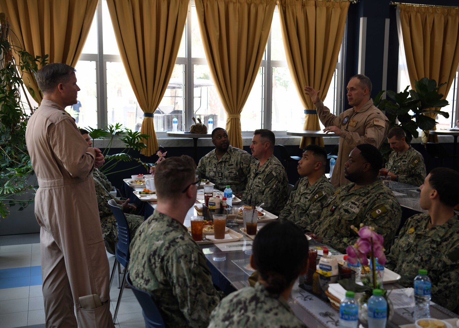 CNREURAFCENT Makes First Visit to NSA Bahrain > Commander, Navy Region ...