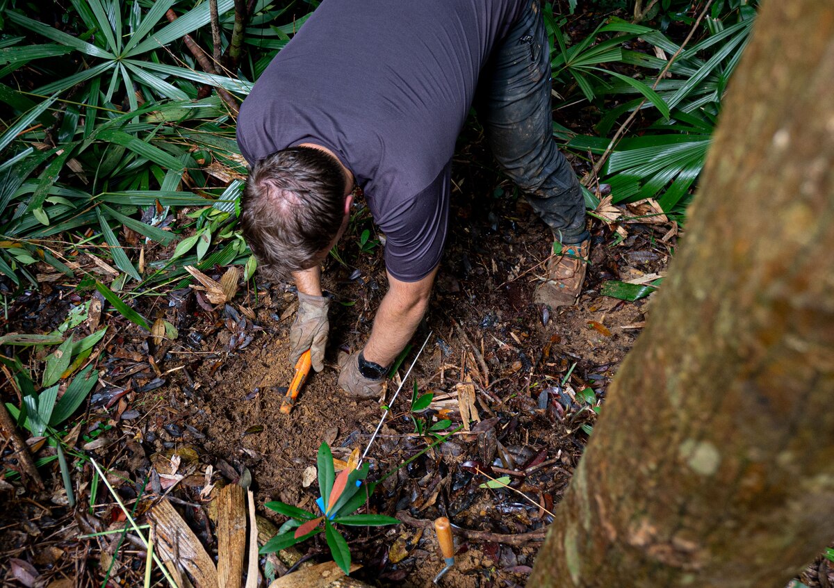SLD 45 EOD Technician Aids in POW/MIA Mission in Vietnam > Space Launch ...