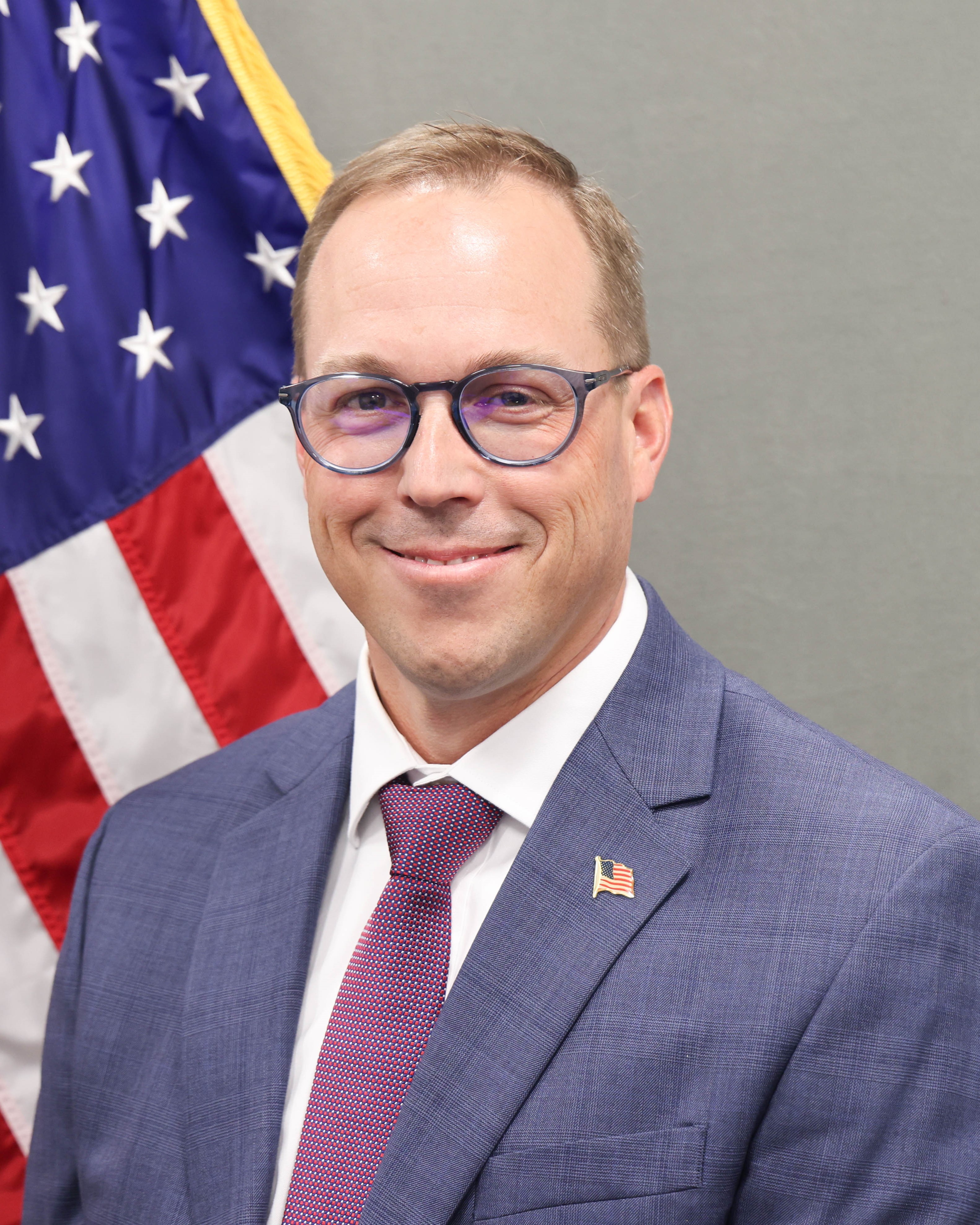 Mr. Ross Armstrong > DEVCOM Aviation & Missile Center > Article Display