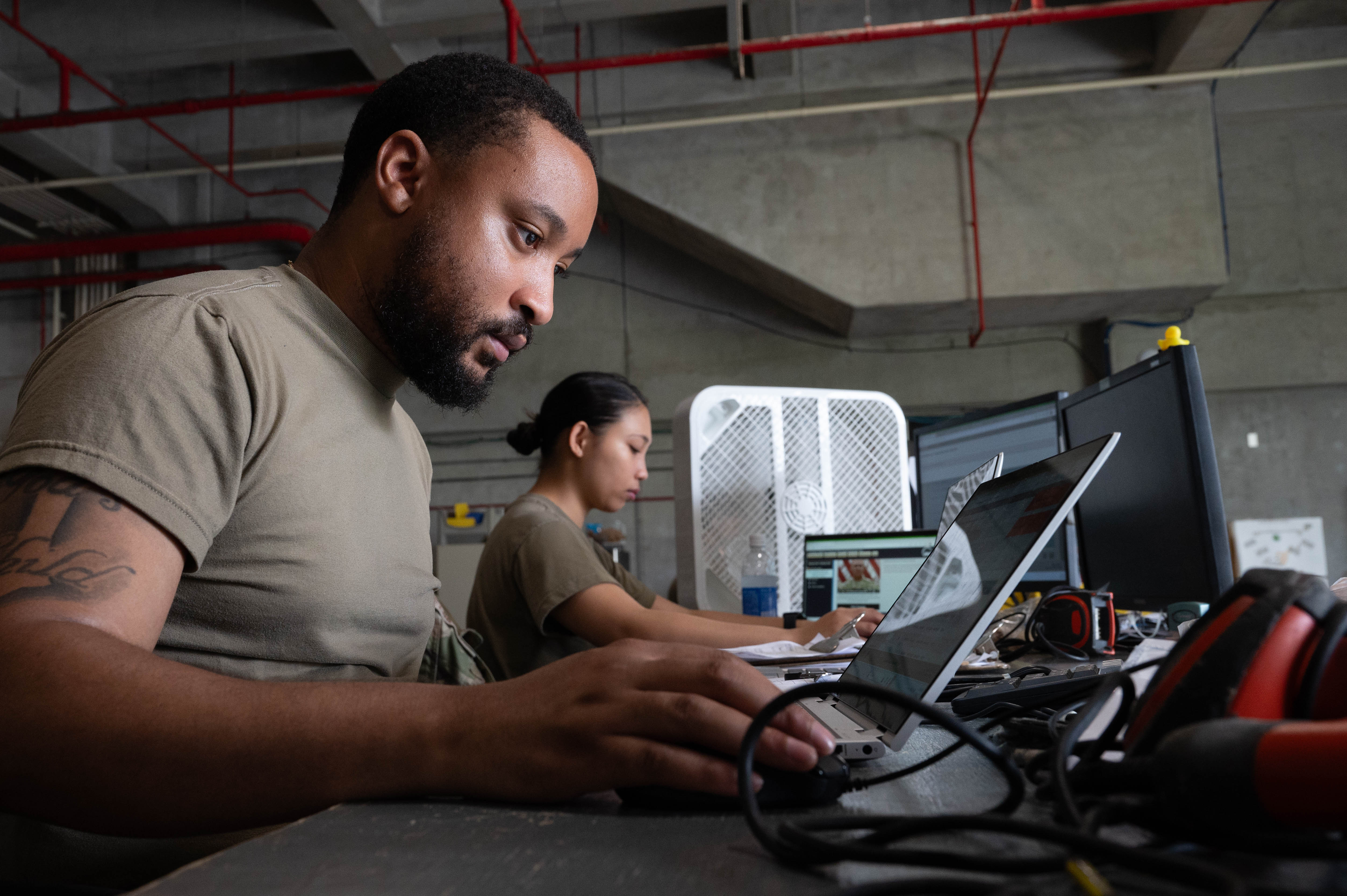 Readiness in every bag: the 18th LRS IPE team at work > Kadena Air Base ...