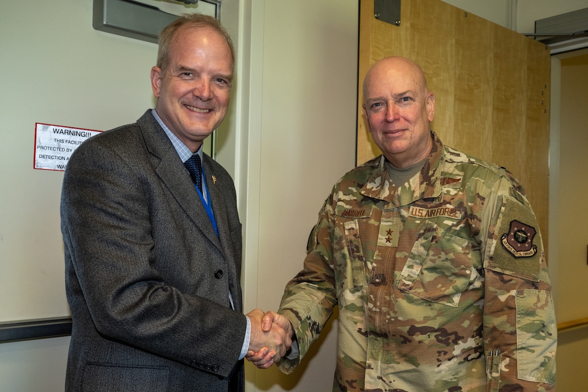 Medical Readiness Command-Alpha leadership visits JBER > Joint Base ...