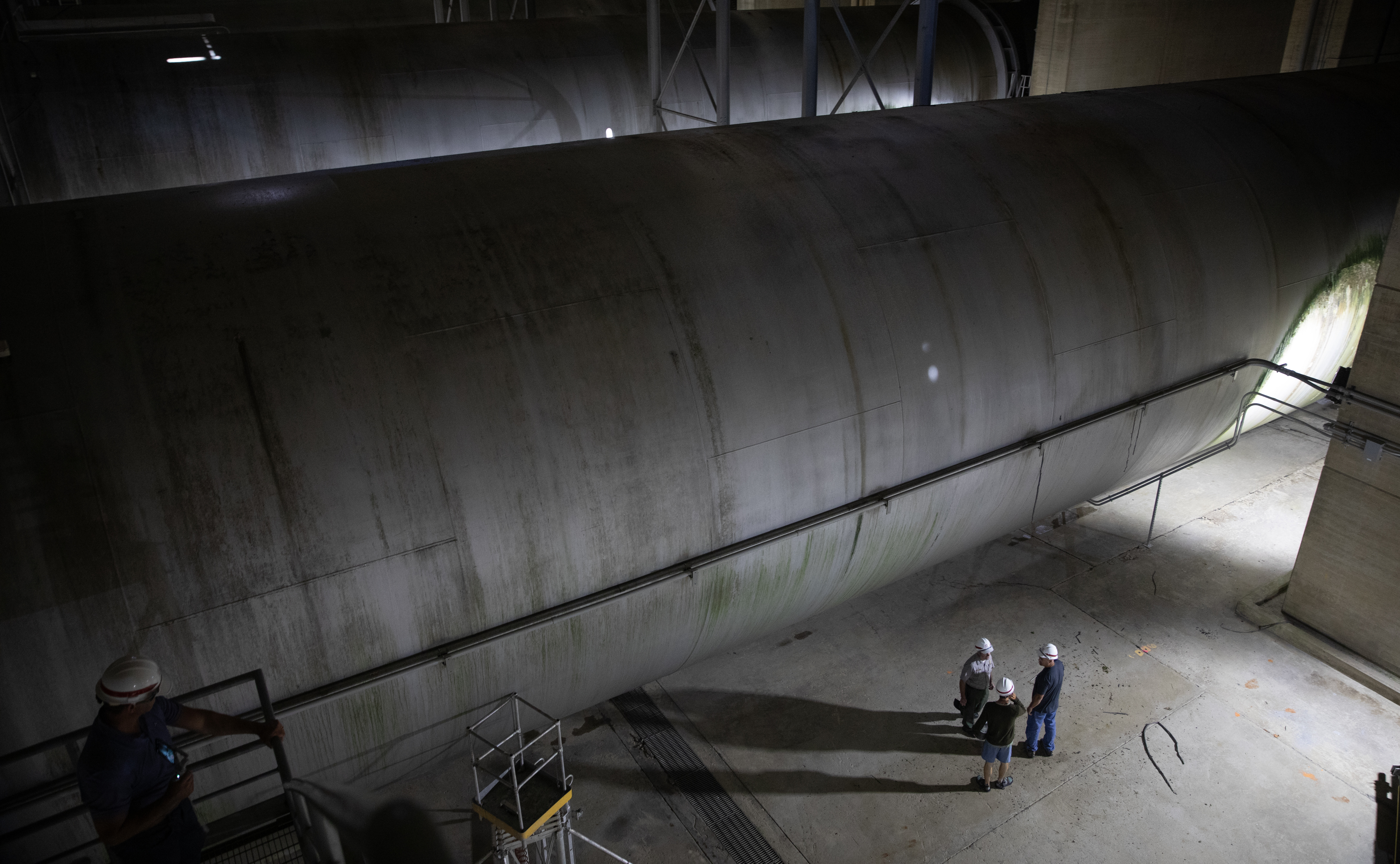 Garrison Dam team meets a paddling pal > Omaha District > News Stories