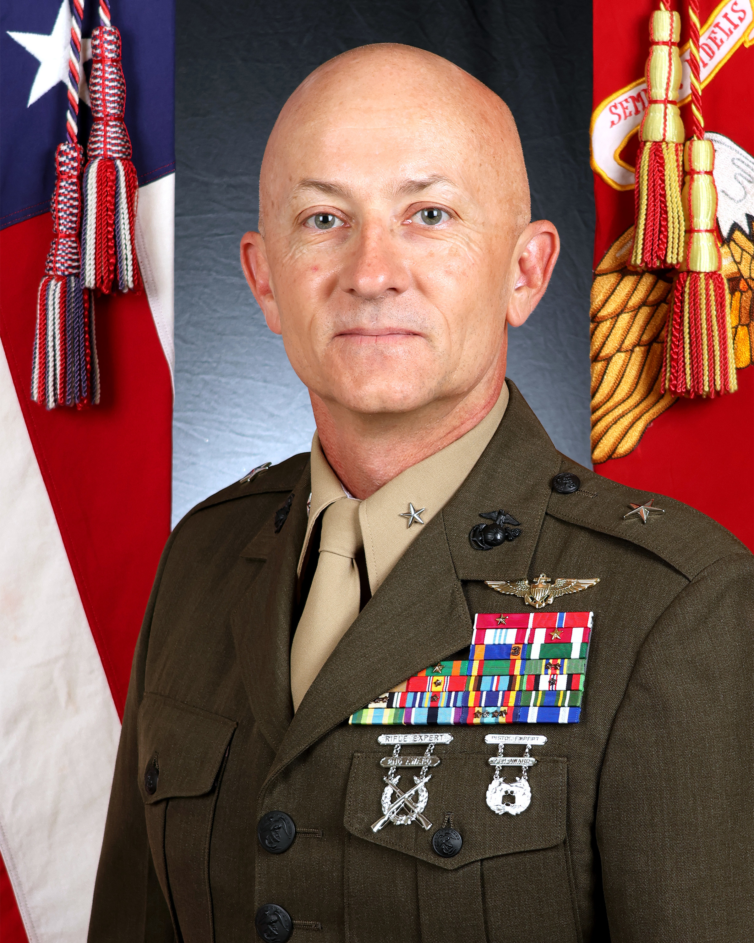 III Marine Expeditionary Force > Leaders