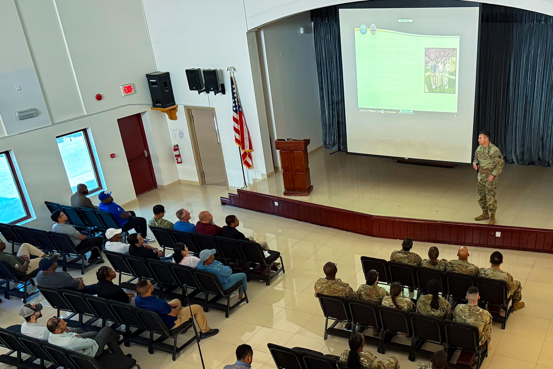 DLA CENTCOM & SOCOM Commander visits DLA Distribution Bahrain, holds ...