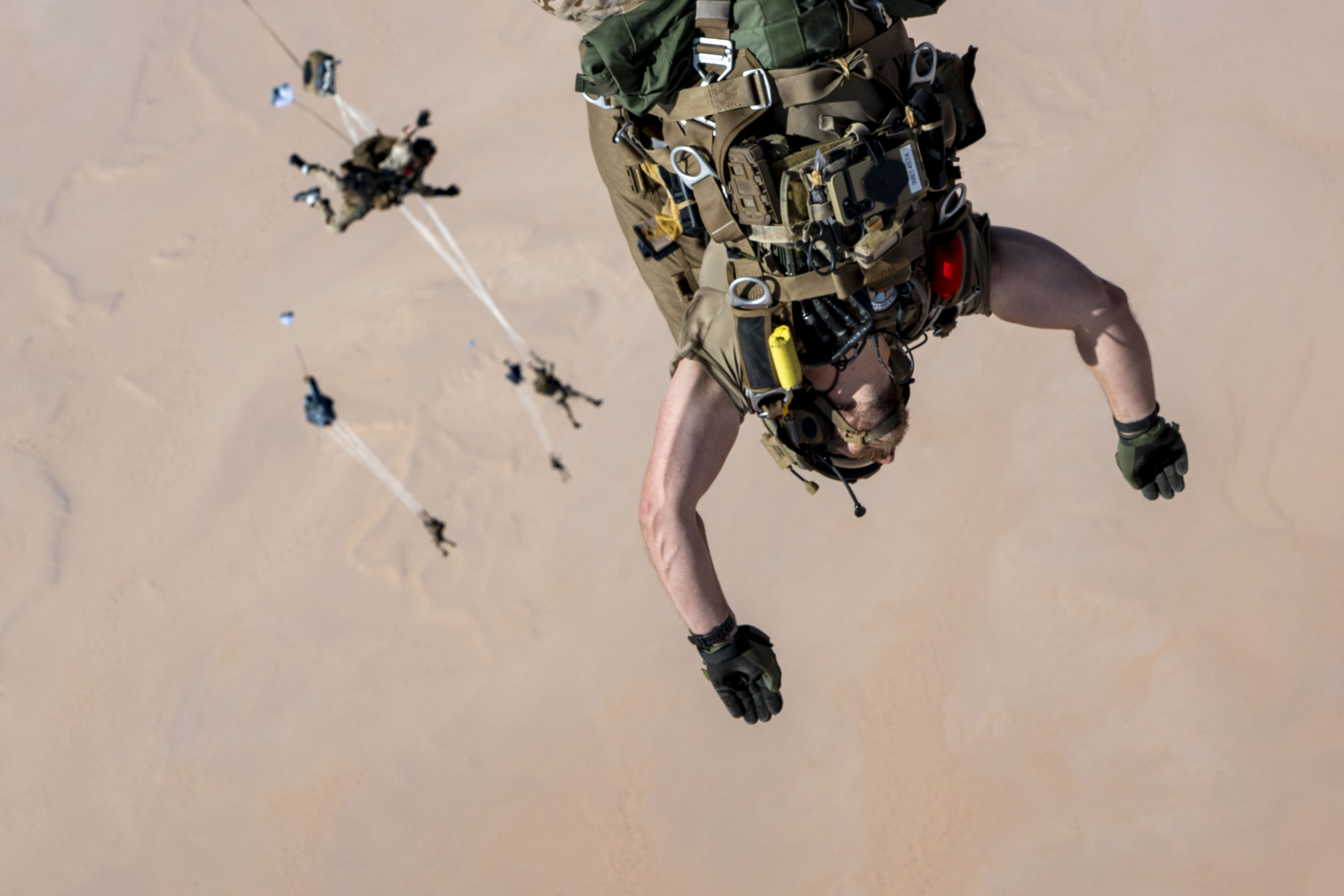 SOJTF-OIR commander visits deployed troops