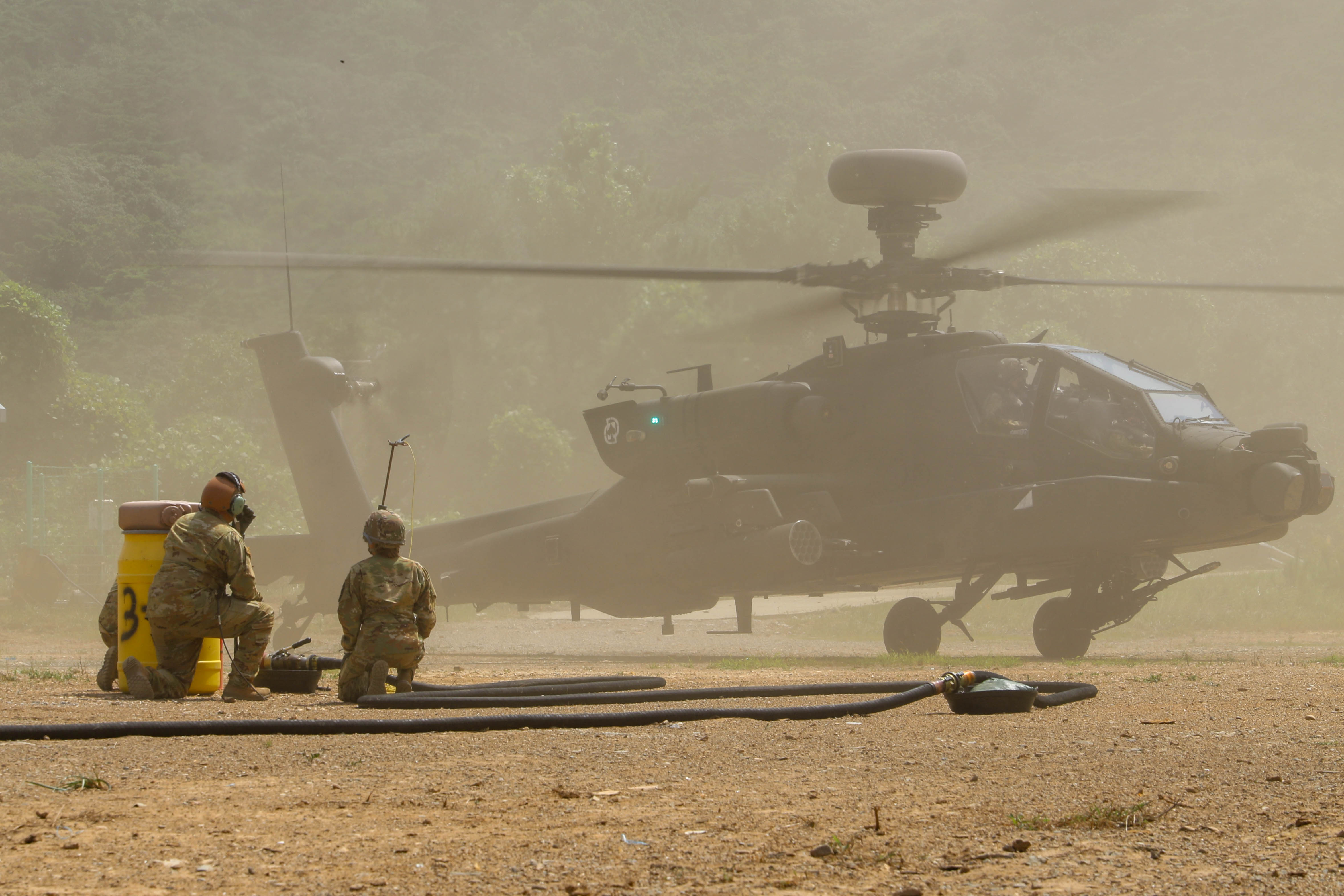 III MIG | 3d Intel. Bn. Marines Conduct Patrol