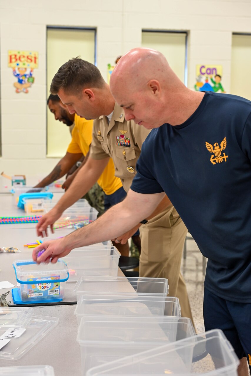 Sailors Volunteer Throughout Chesapeake to Support ‘Servicing Our ...