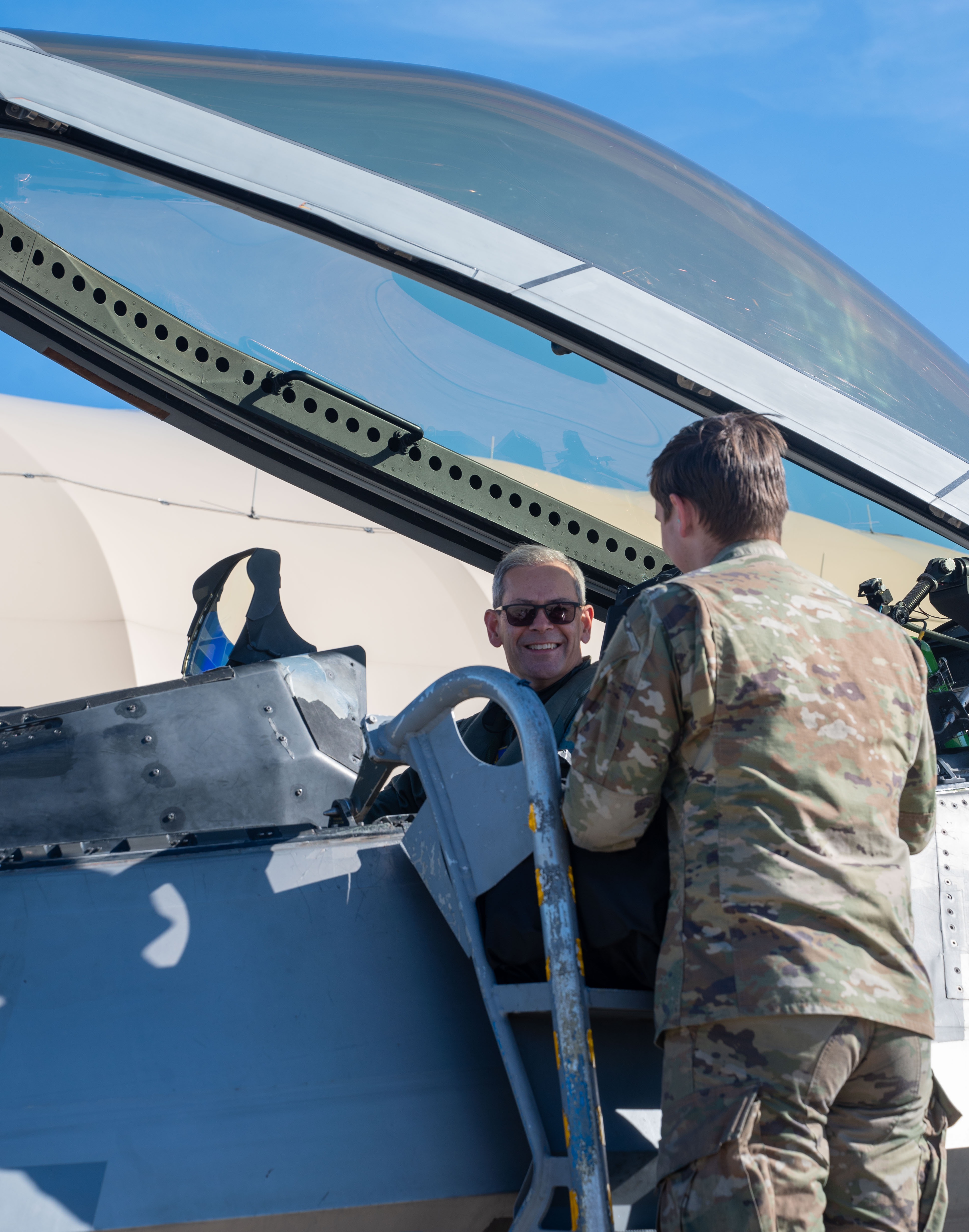 CSAF, leaders at all flying units step to the jet again > Air Combat ...