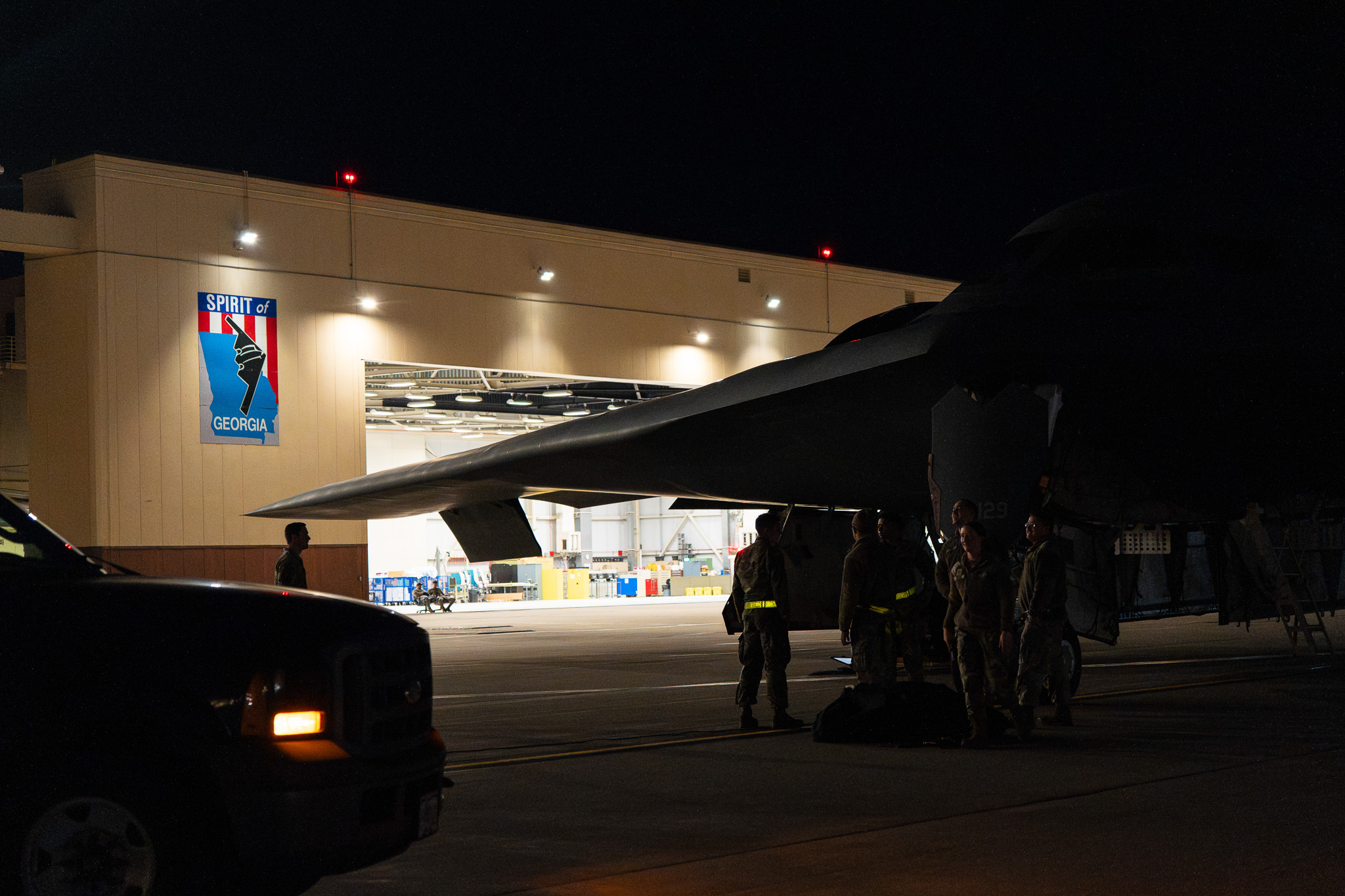 How the Air Force Overcame the Odds to Revive a Damaged B-2 > Air Force ...