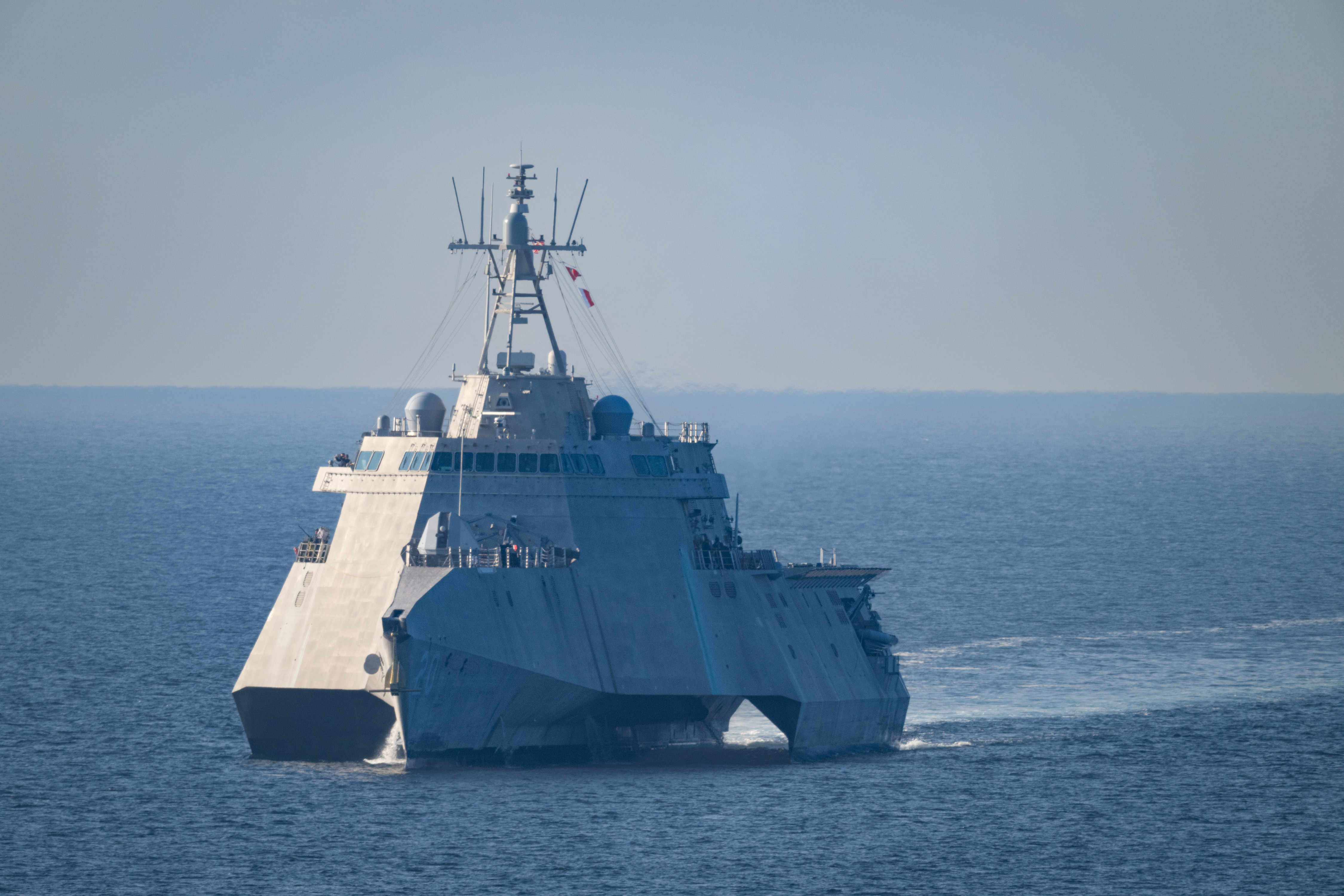 USS Cincinnati transits Pacific Ocean