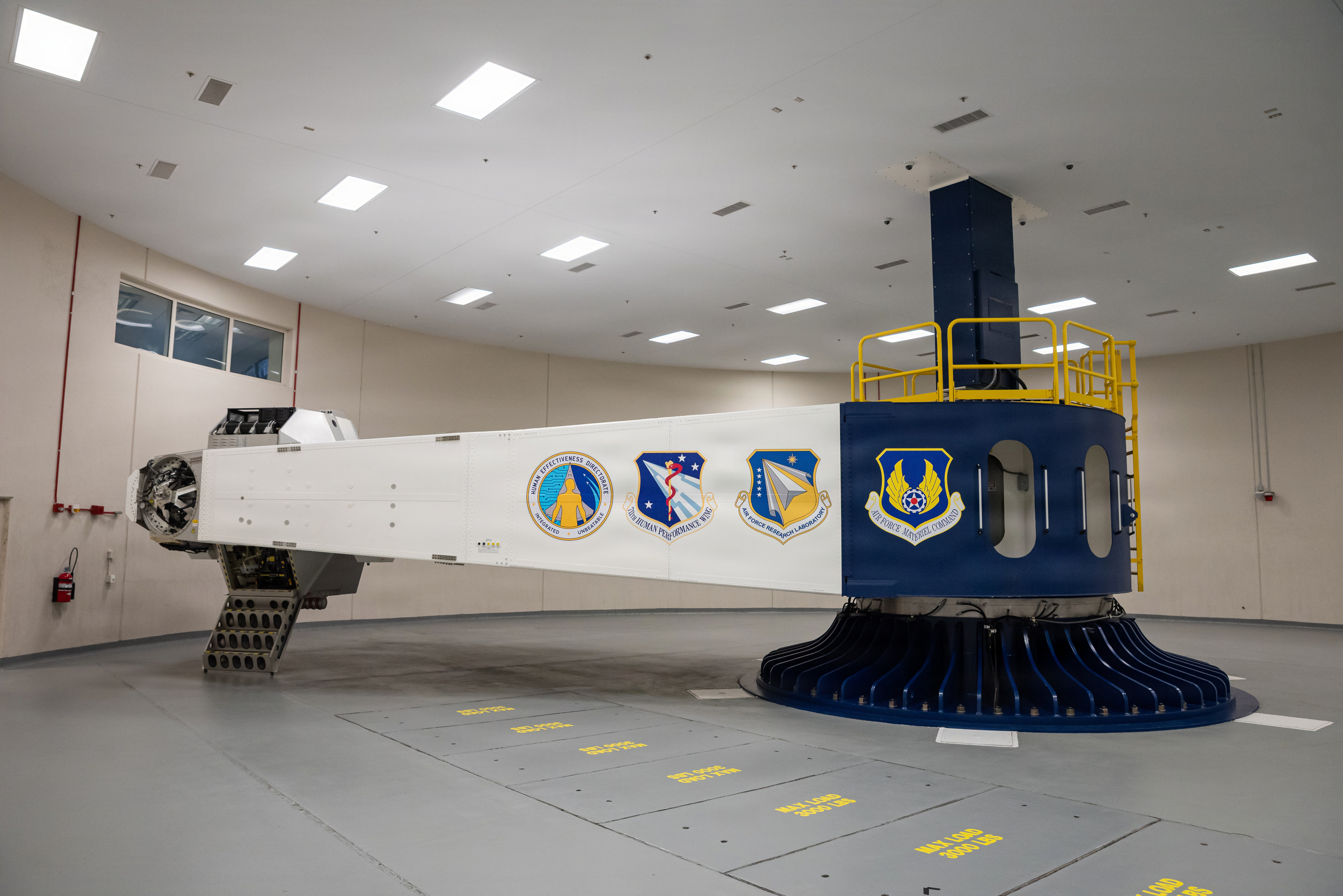 711 HPW centrifuge simulates spaceflight for astronauts > Arnold Air ...
