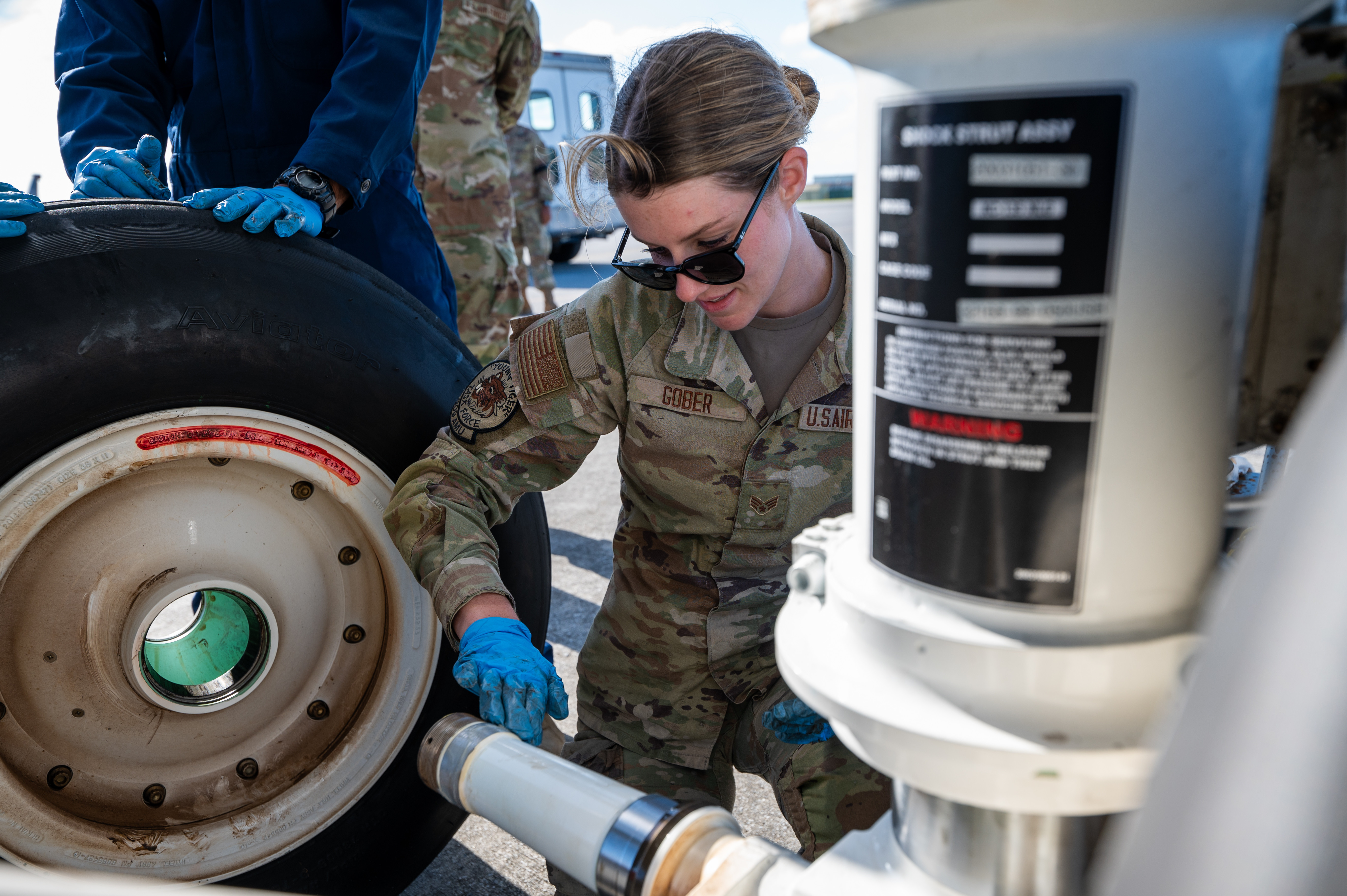 Leadership learns from the line: 909th AMU showcases excellence > U.S ...