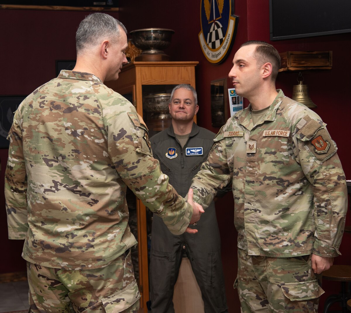 EUCOM commander visits Ramstein, meets with Airmen, Guardians, Allies ...