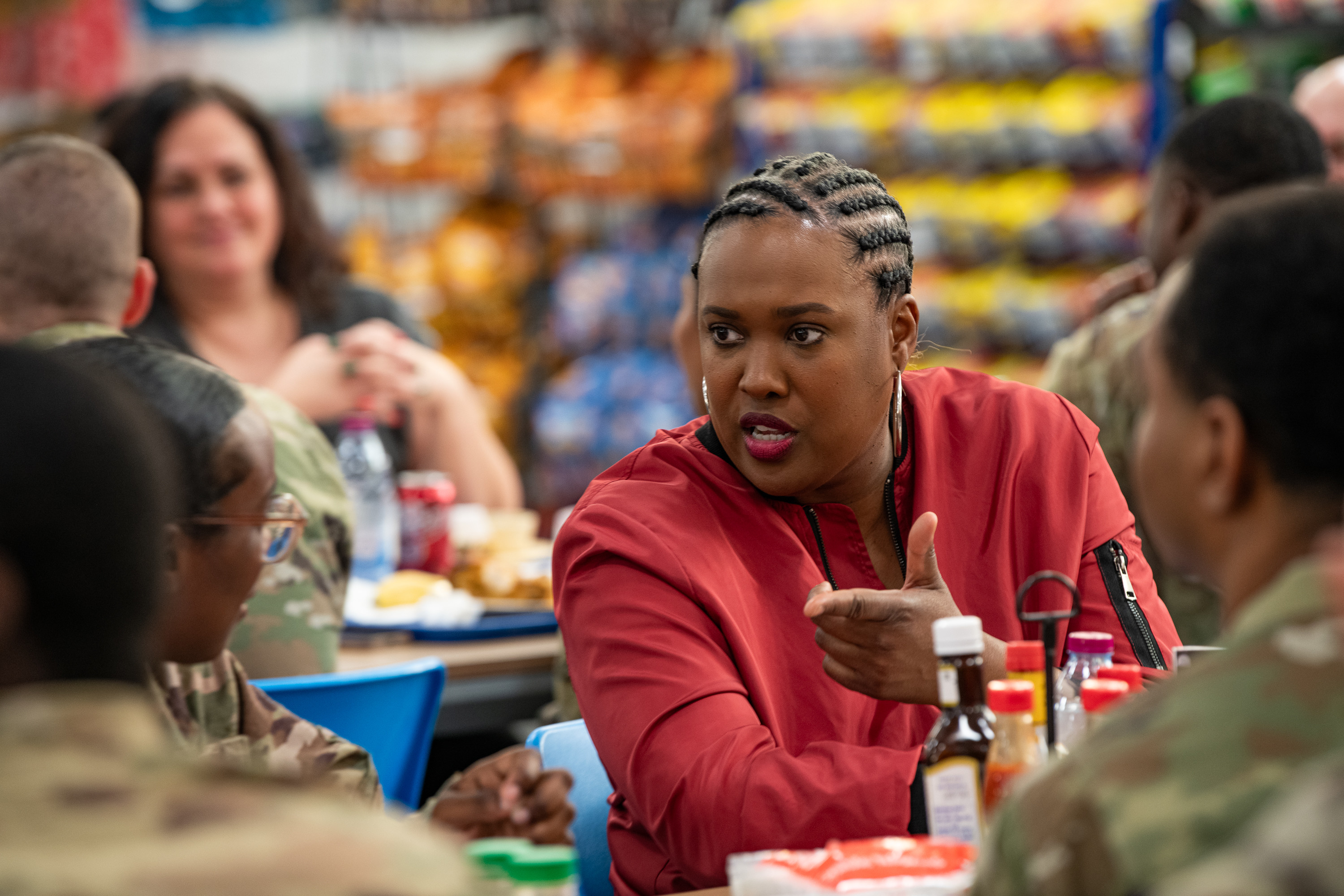 VCJCS, USO bring holiday cheer > U.S. Air Forces Central > Article Display