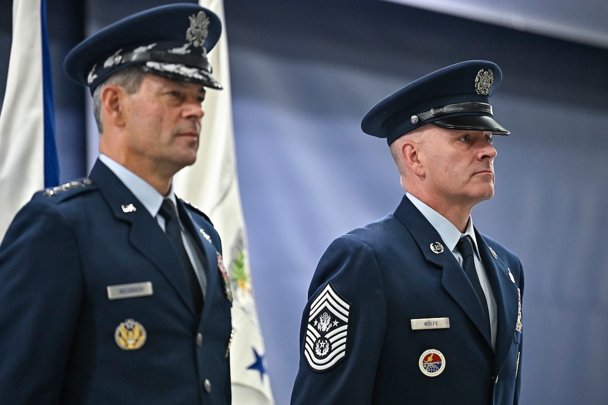 Wolfe assumes role as 21st CMSAF > Air Combat Command > Article Display