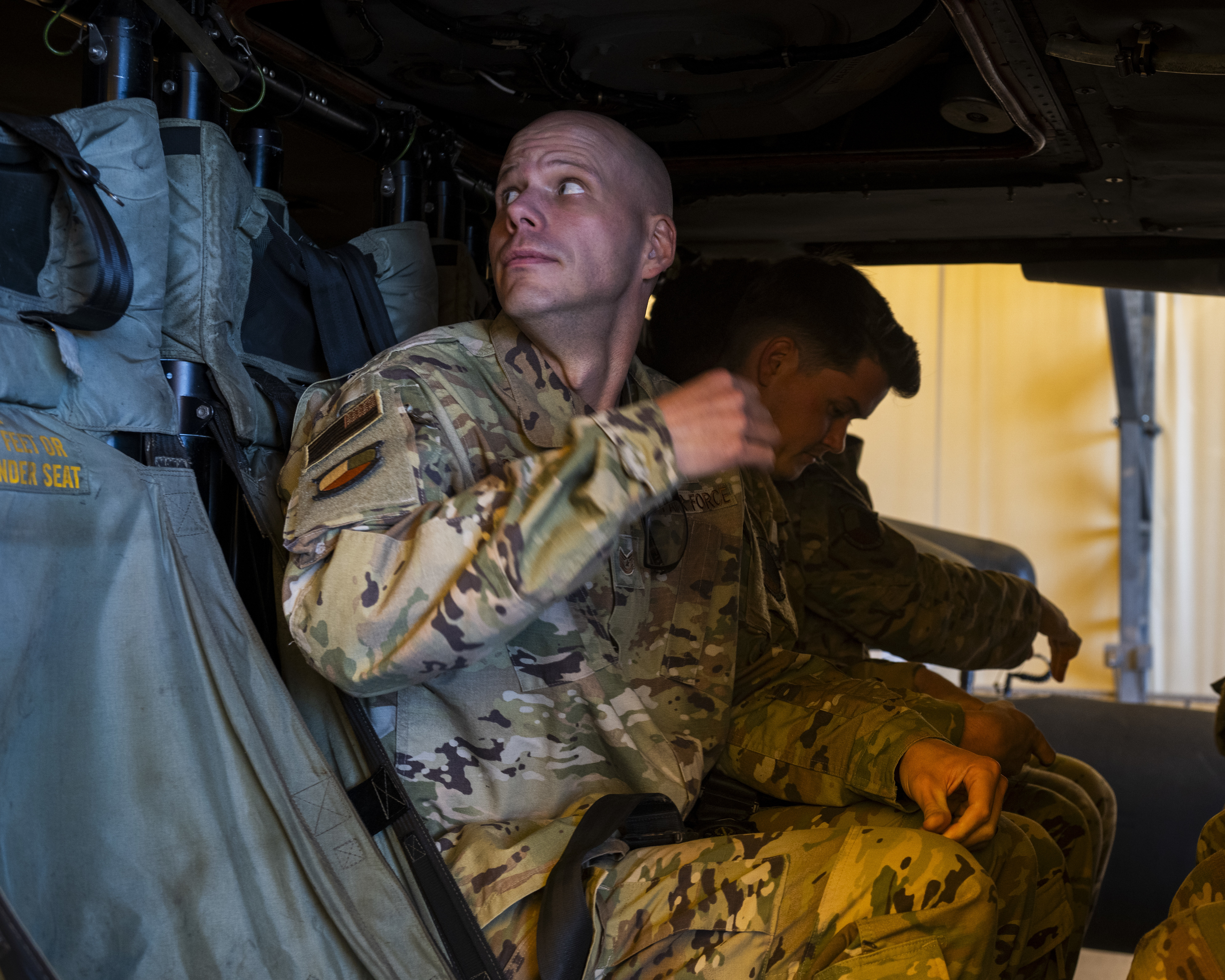 Joint UH-60 Black Hawk training enhances coordination between Army and ...