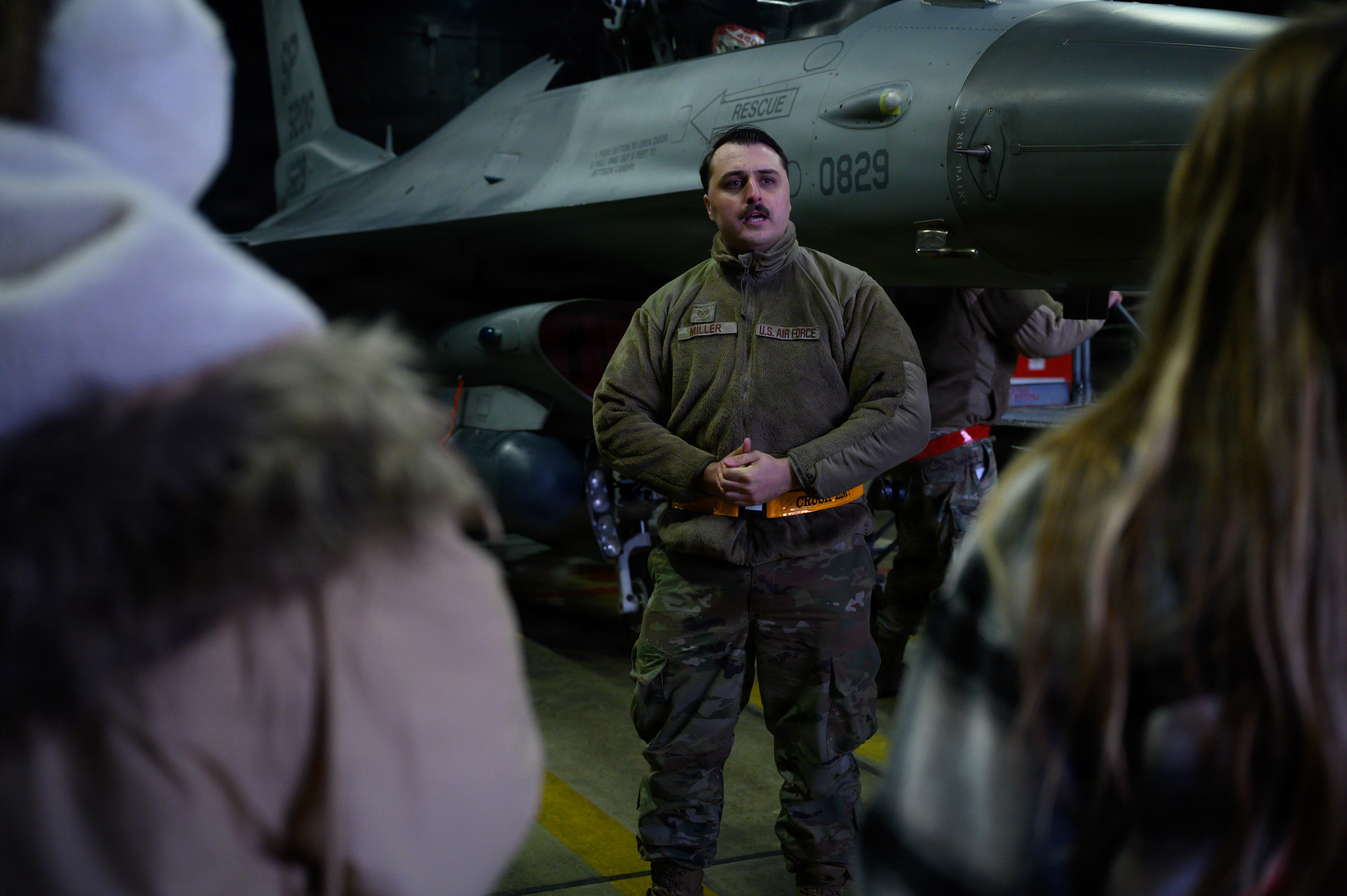 480th FGS spouses experience a day-in-the-life of Warhawk maintainers ...