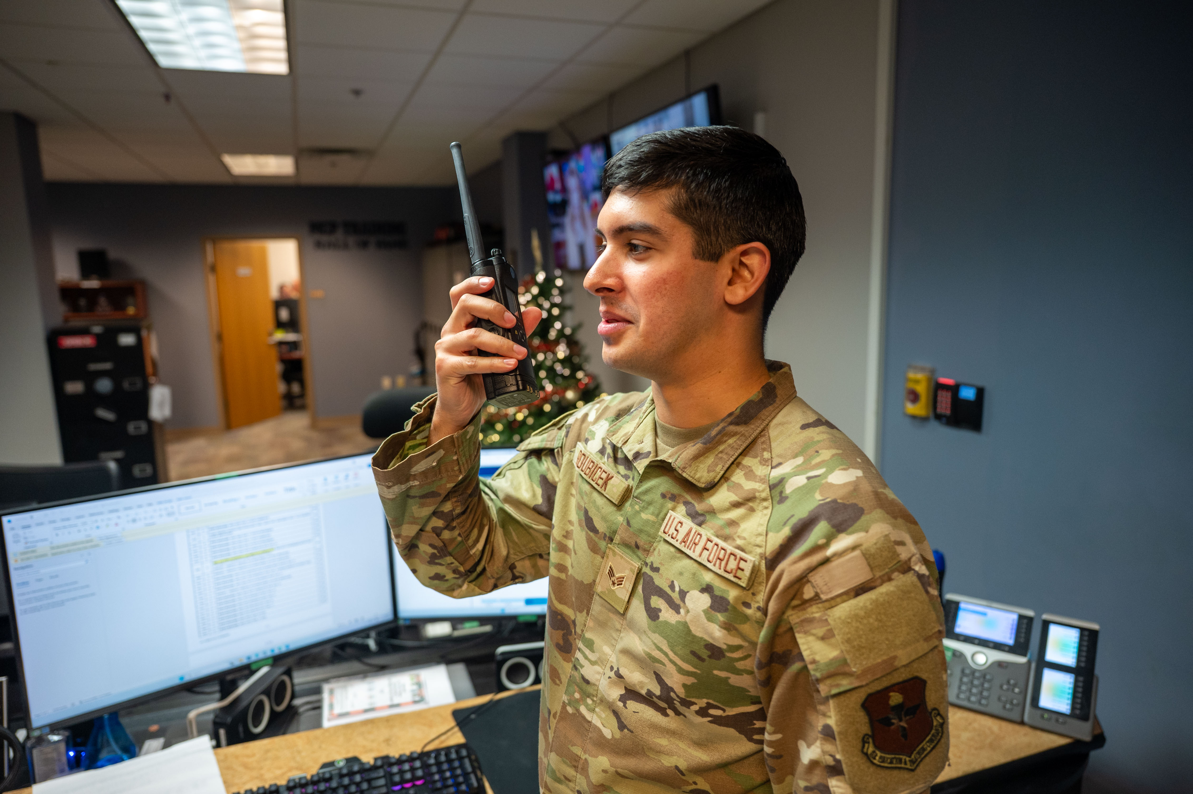 24/7 Vigilance: inside Maxwell's Command Post > Air Education and ...