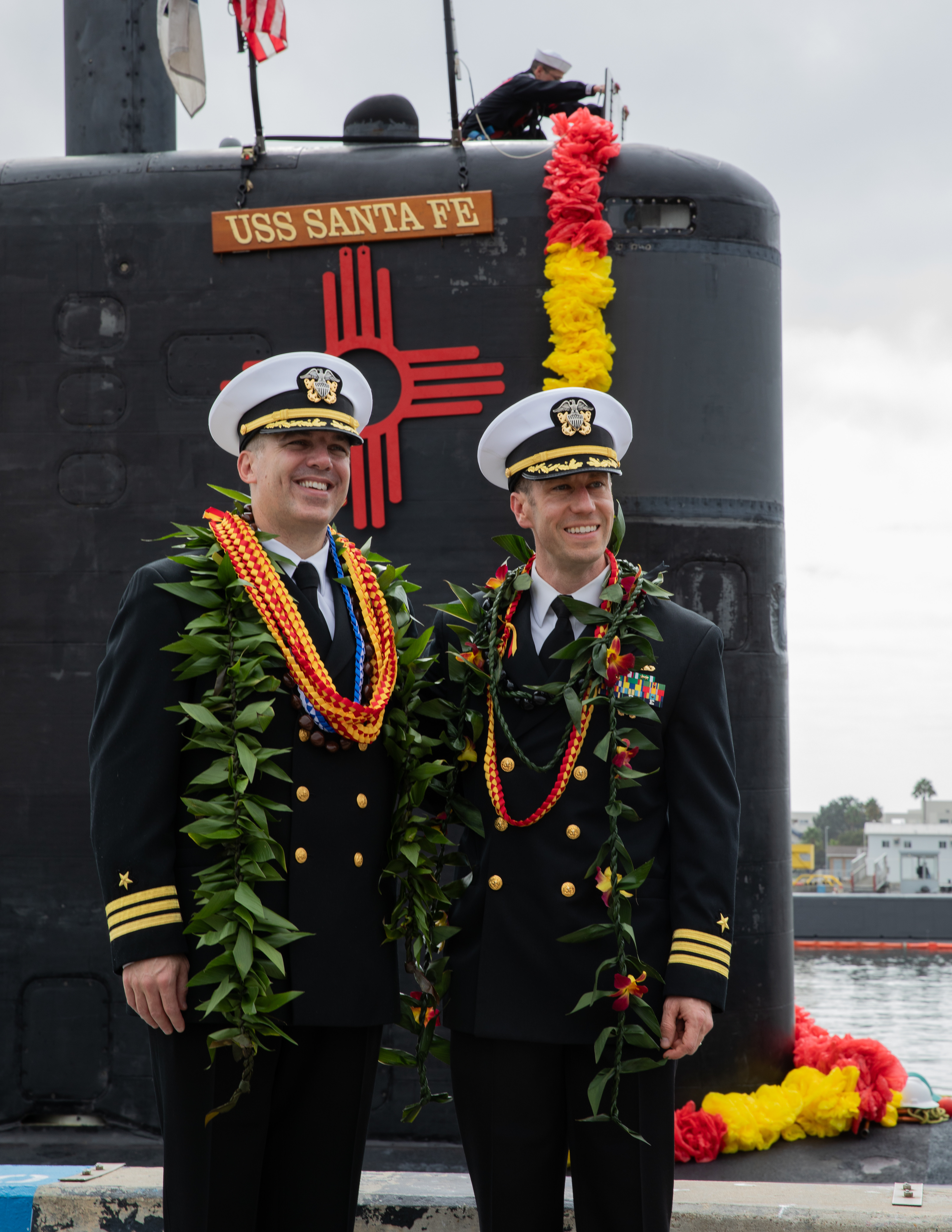 USS Santa Fe (SSN 763) Returns Home from Deployment > Commander ...