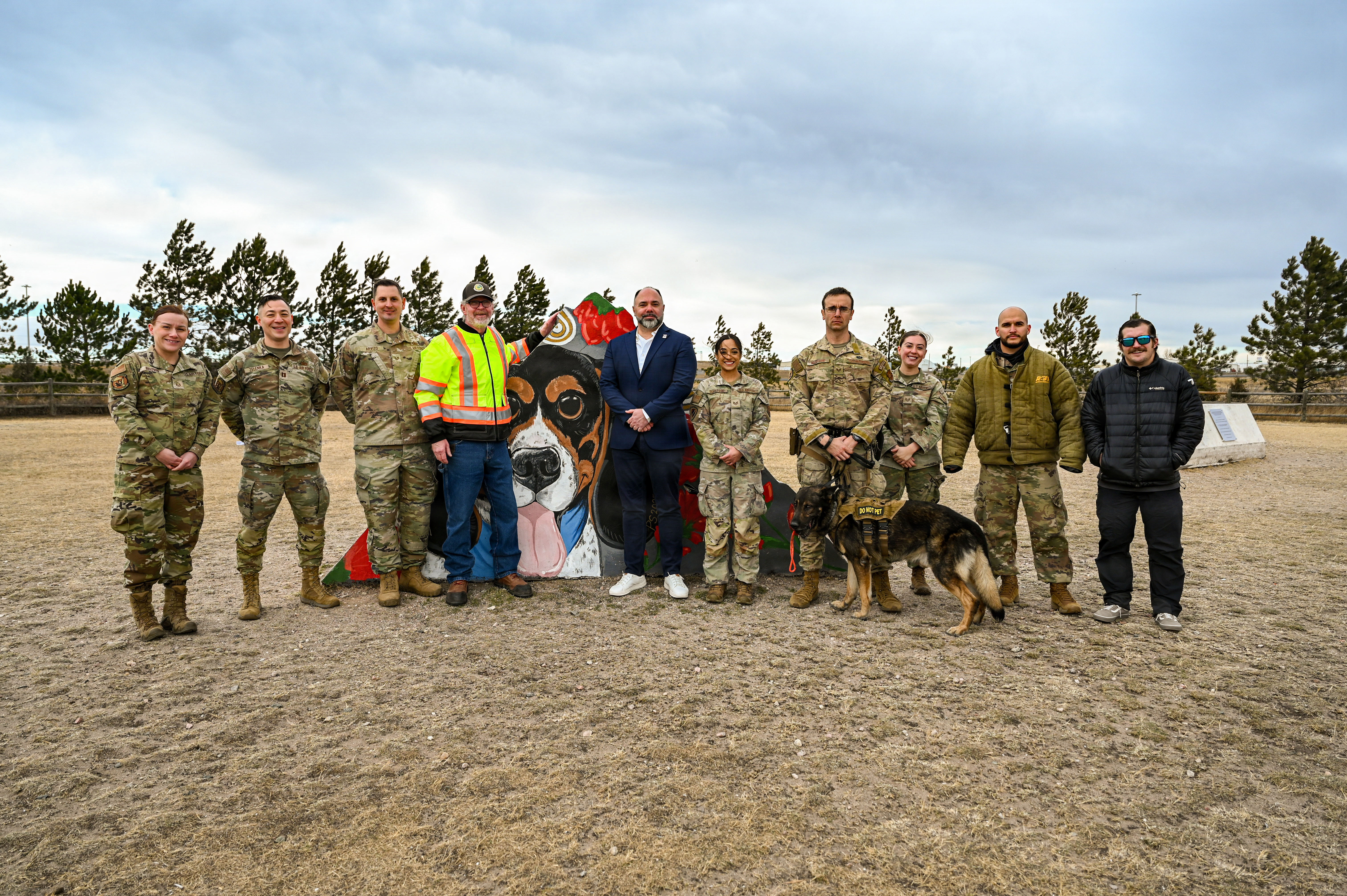 90 MW and CAS Partnership Revitalizes Dog Park > 505th Command and ...