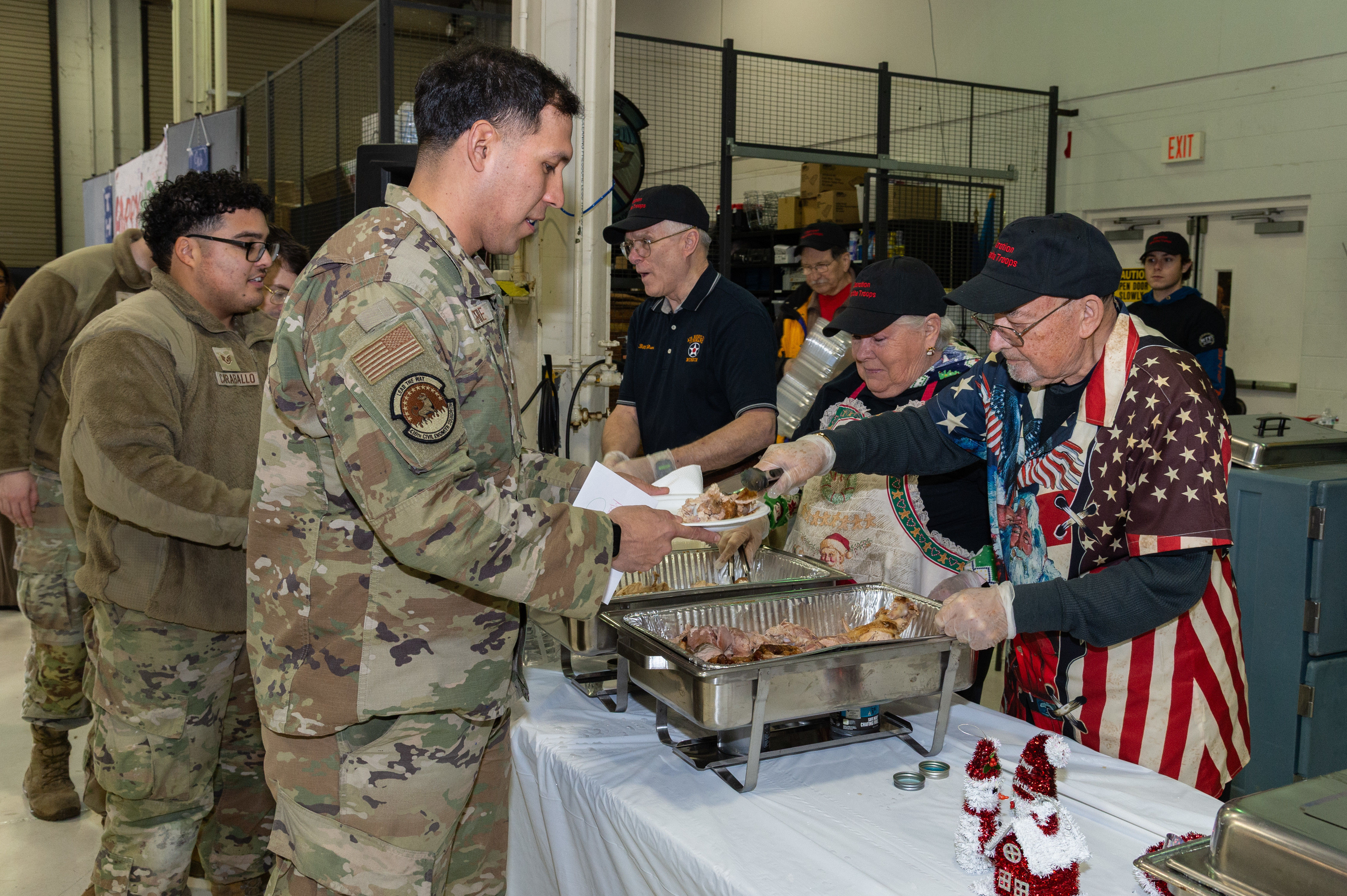 Operation Feed the Troops 2025: Mission accomplished > 505th Command ...