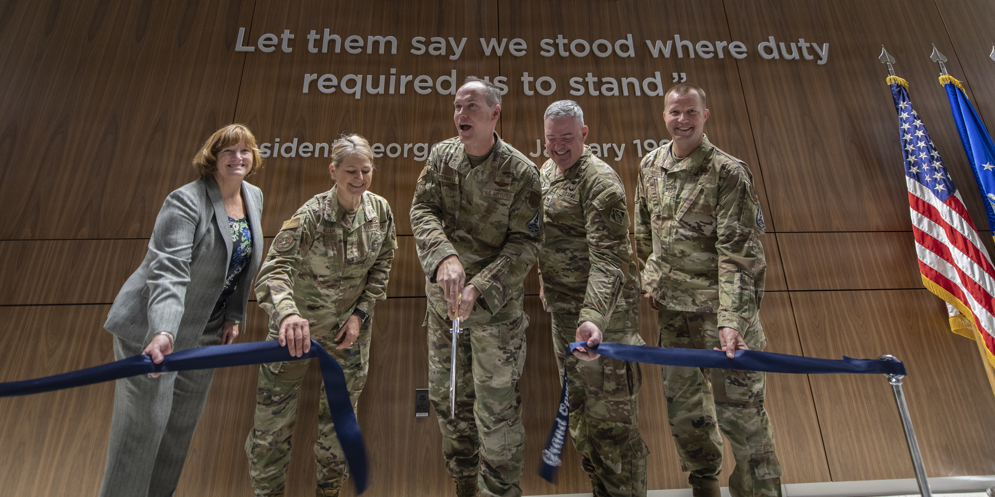USACE, Air Force Celebrate Ribbon Cutting of Net Zero Facility at AFPC ...