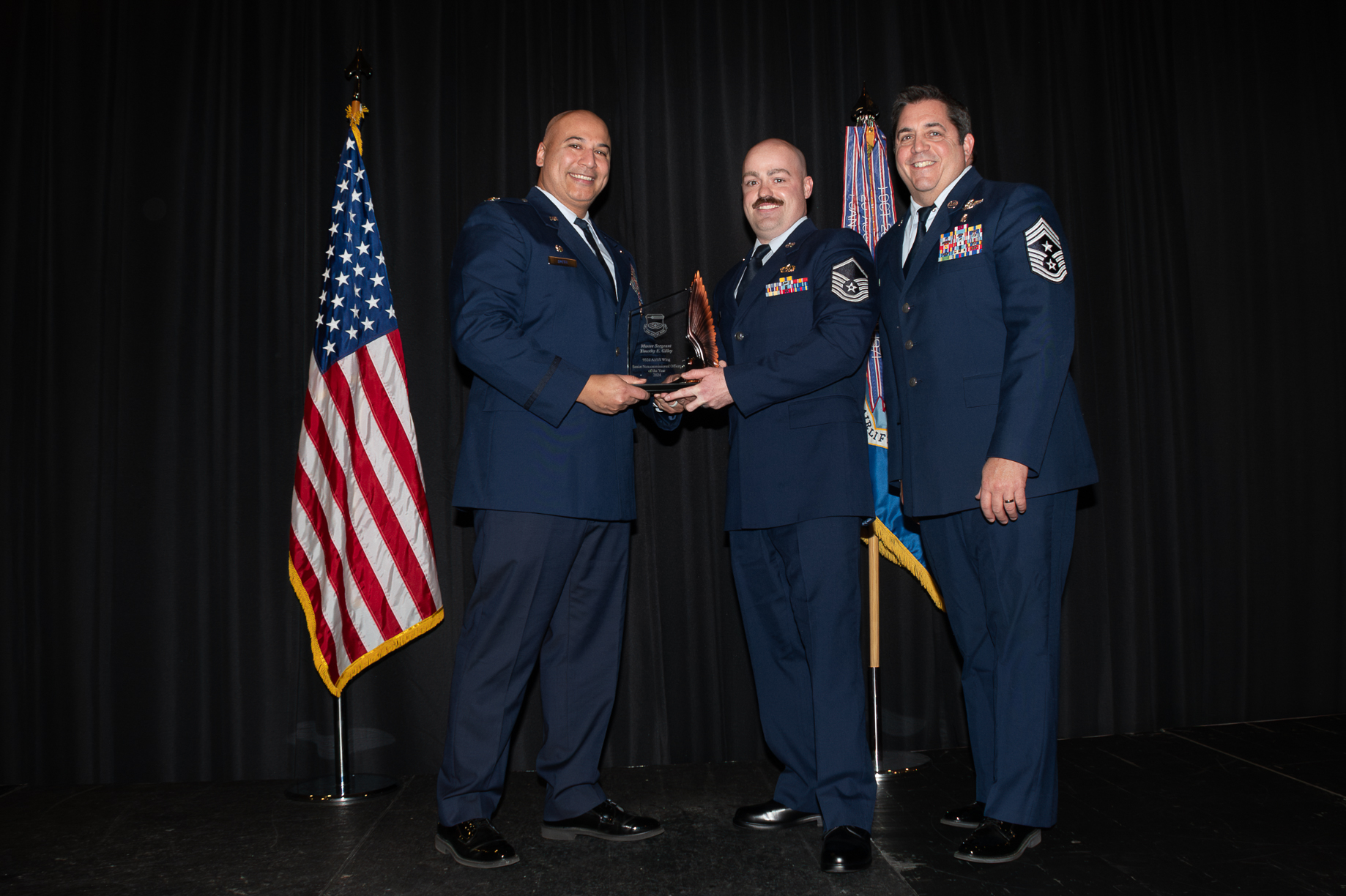 932nd Airlift Wing recognizes its top performers during its annual ...