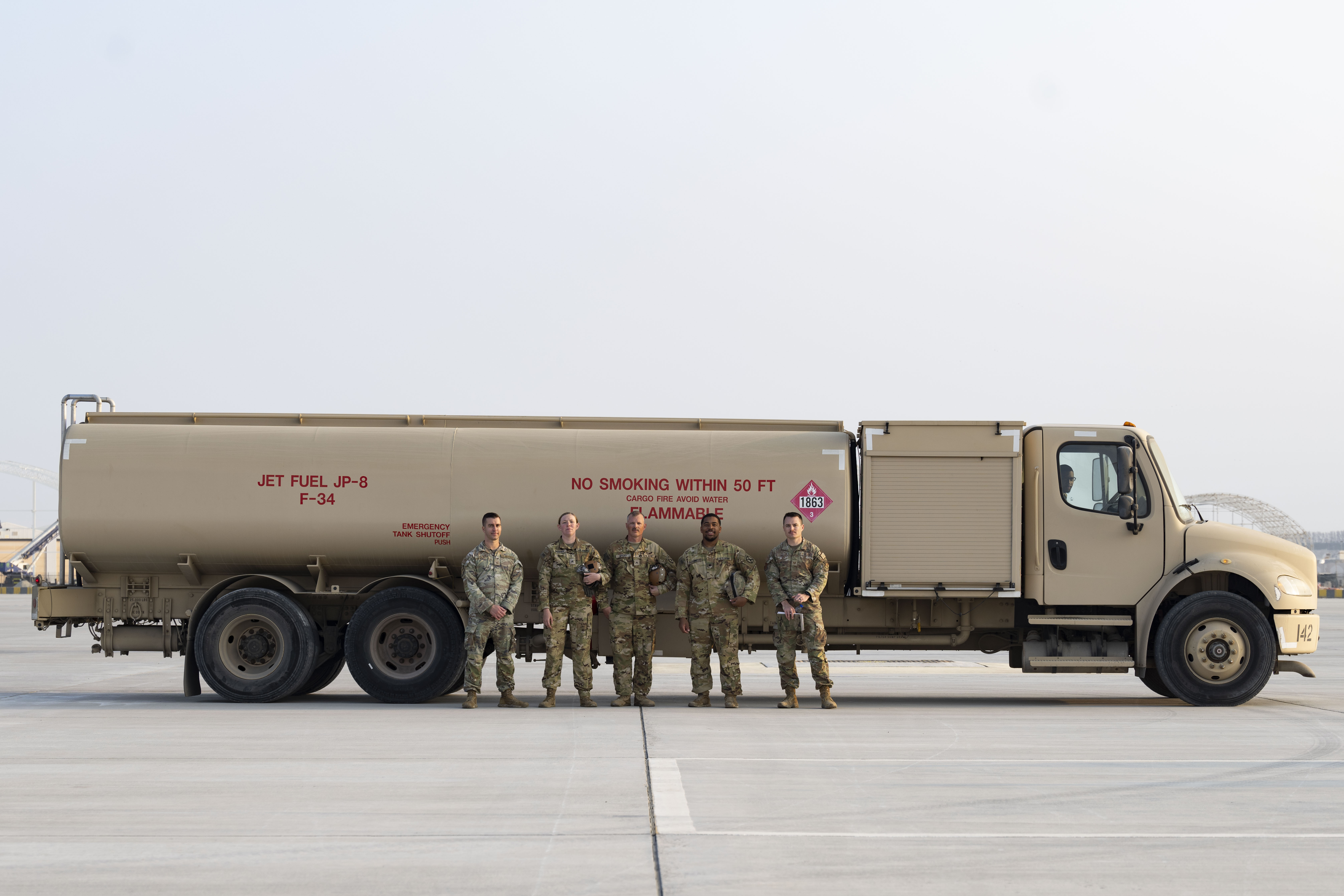 Hot-Pit refueling certification expands 380th AEW advantages > Air ...