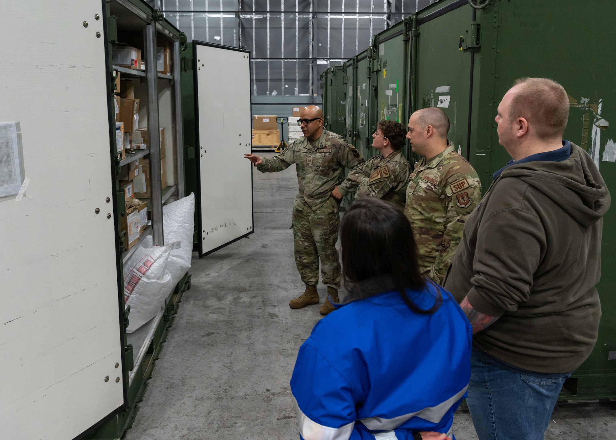 RAF Waddington members visits 100th LRS > Royal Air Force Mildenhall ...