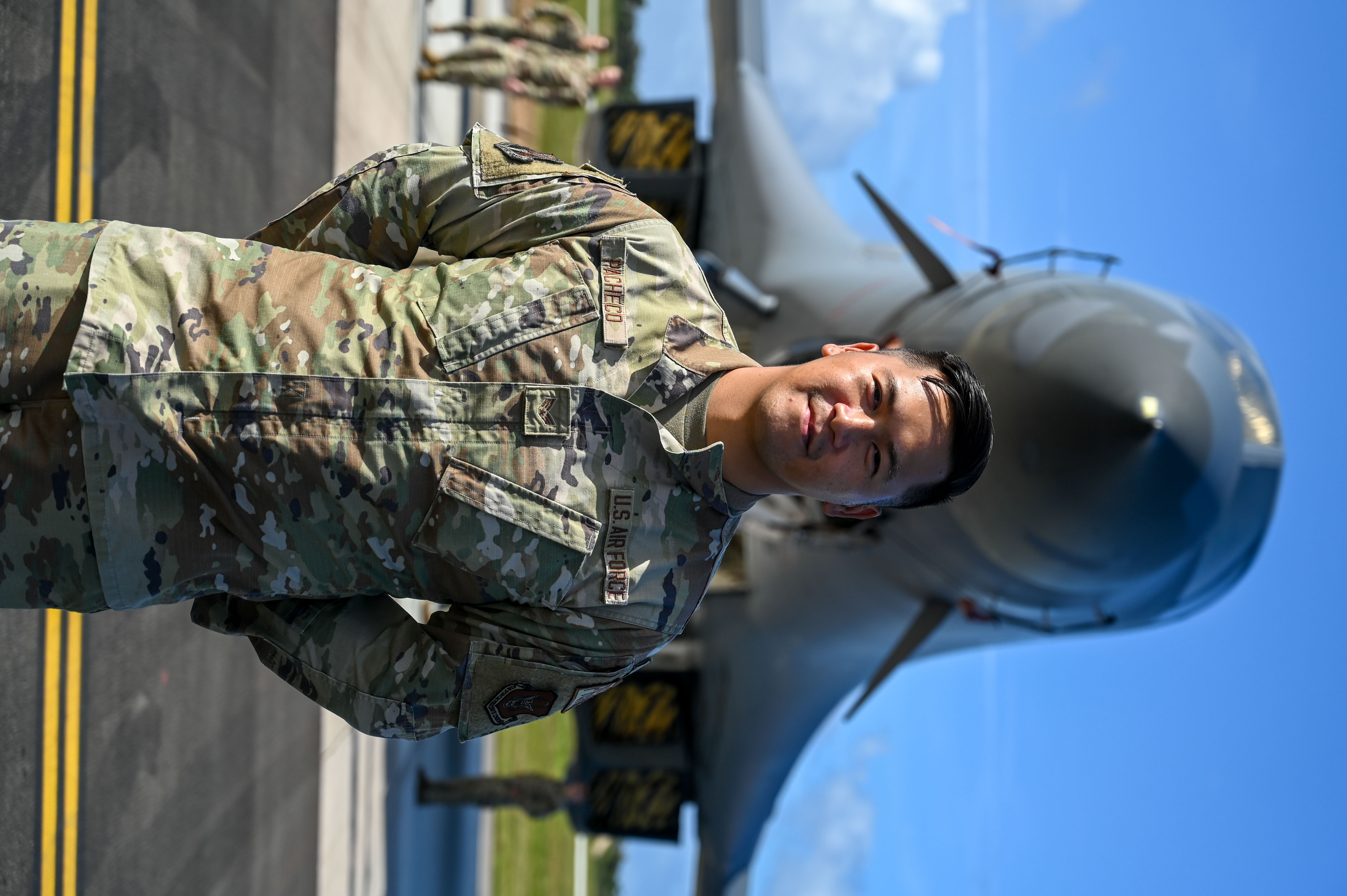 ALS students tour 36 OSS, B-1 Lancer > Andersen Air Force Base ...