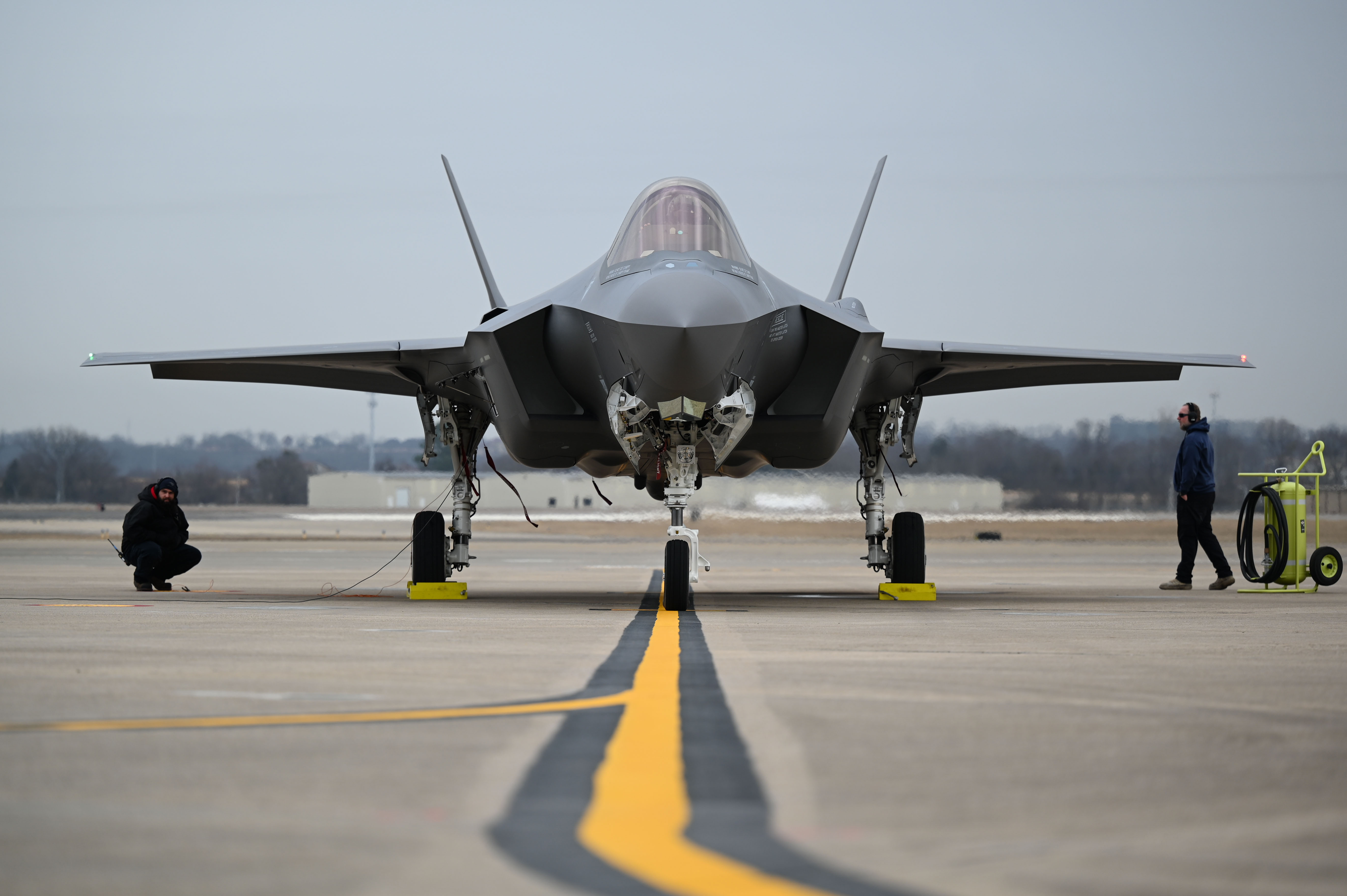 Polish pilot executes first F-35 flight at Ebbing ANGB > Air Education ...