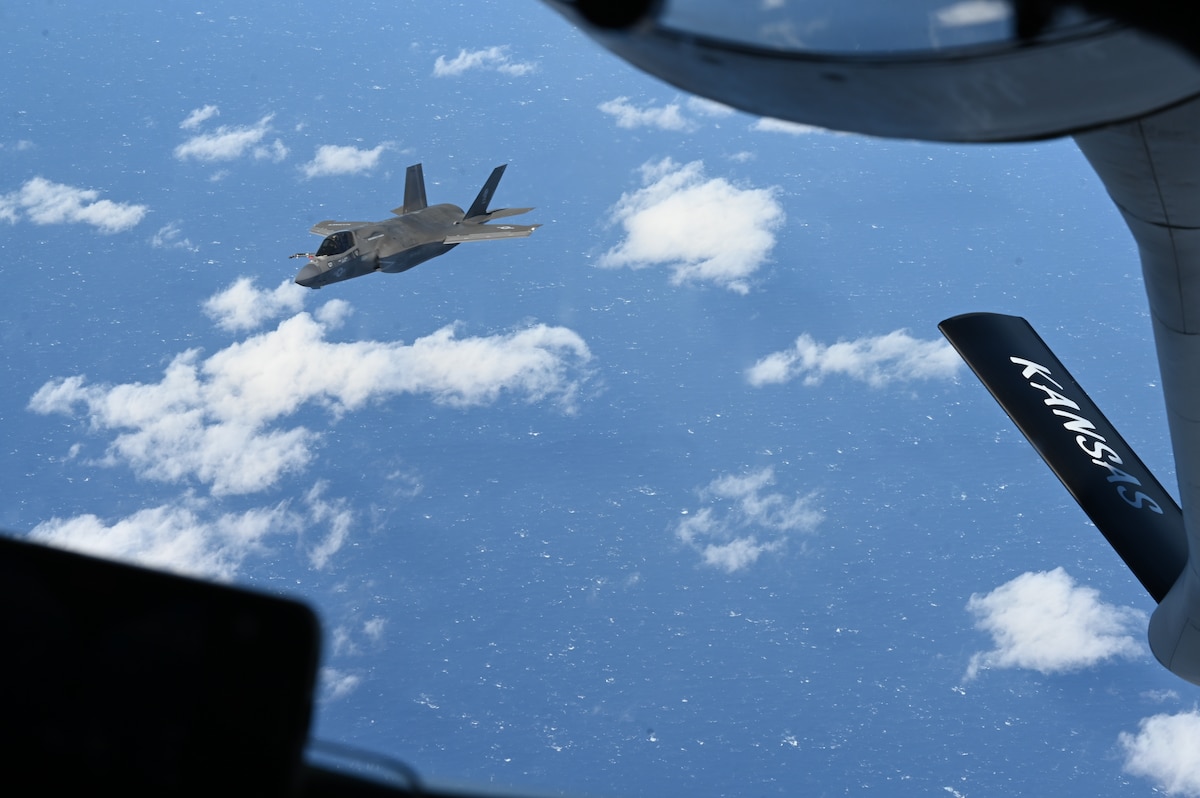 Cope North 25 F-35B Lightning II Refueling > Andersen Air Force Base ...