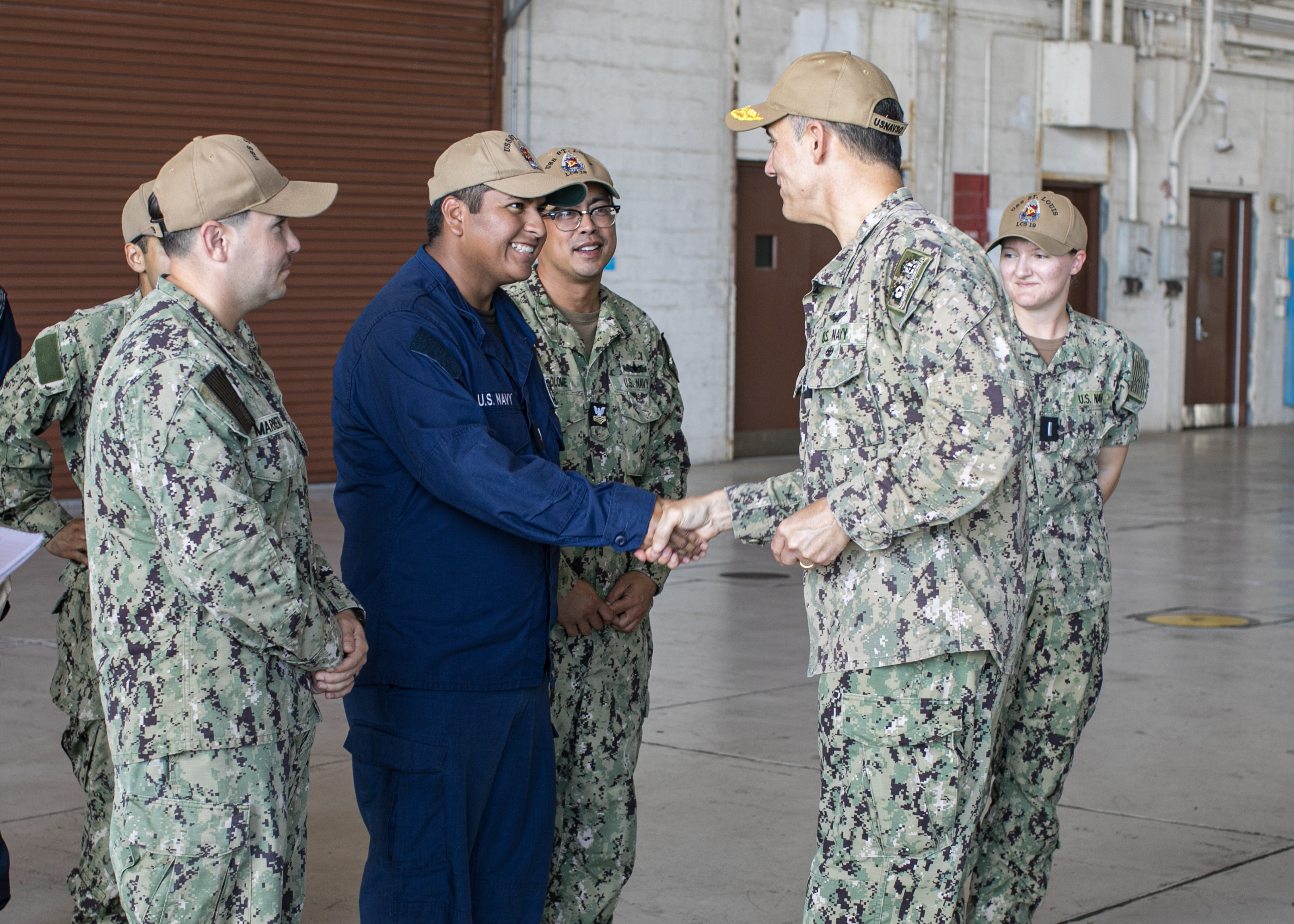 U.S. NAVY LEADERS OBSERVE JOINT TASK FORCE SOUTHERN GUARD OPERATIONS ...