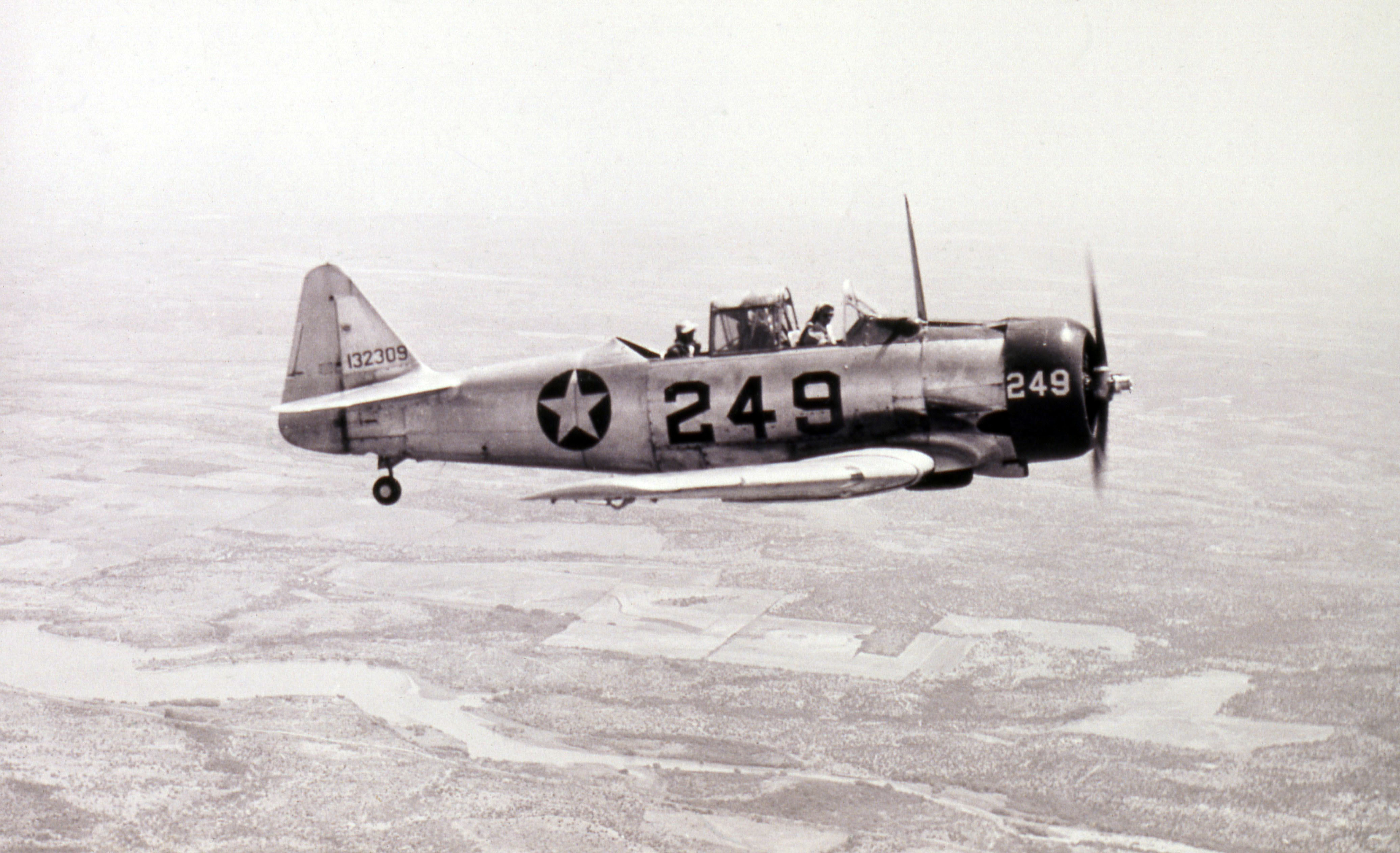 FLYING THE ARMY WAY > National Museum of the United States Air Force ...