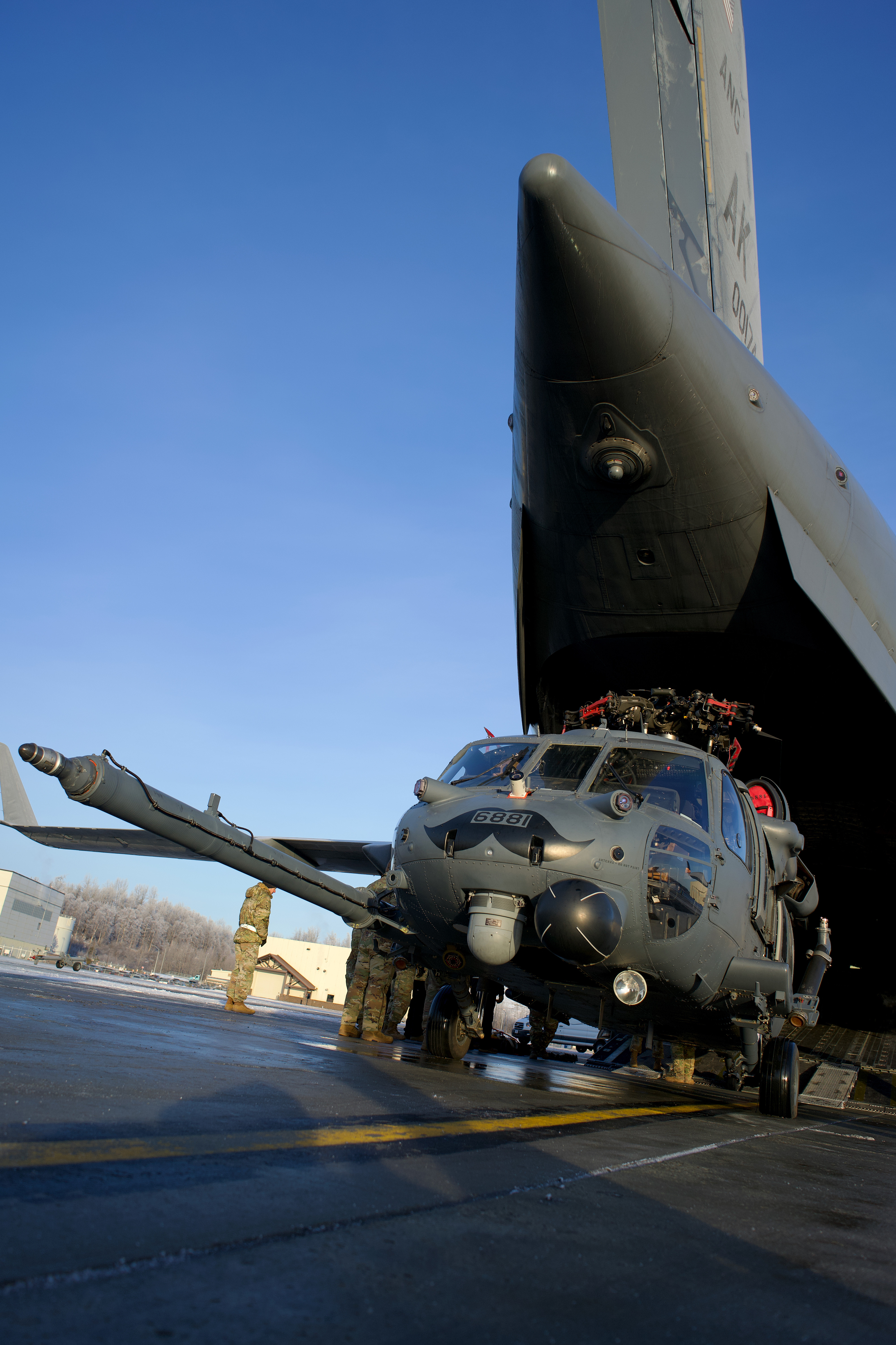 Rescue of 2 plane crash victims in Yukon Territory kicks off 176th Wing ...